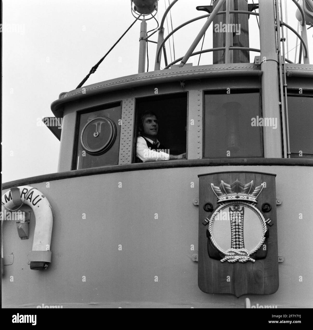 Mine hunter TripARtite Hr.Ms. Scheveningen (M 855) (1984-2002 Stock ...