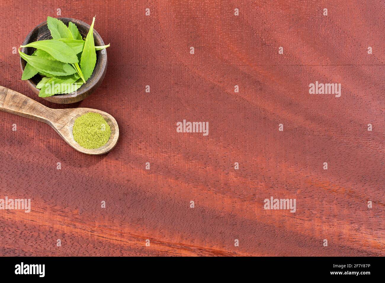 Fresh green Stevia herb and extract powder - Stevia rebaudiana Stock ...