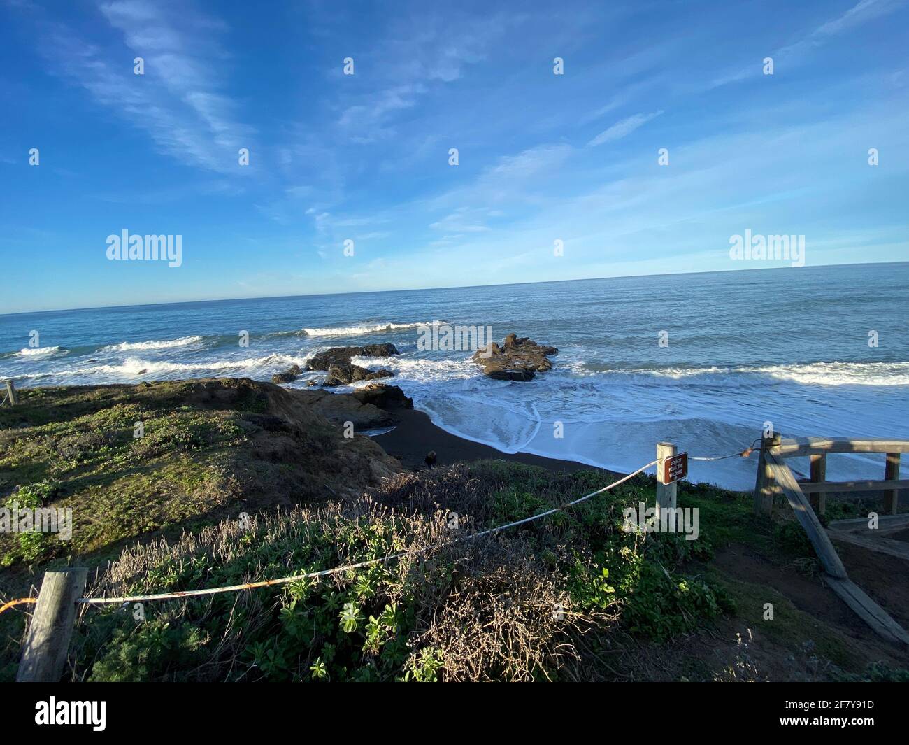 Pacific coast, waves crashing, rocky coast, California central coast ...