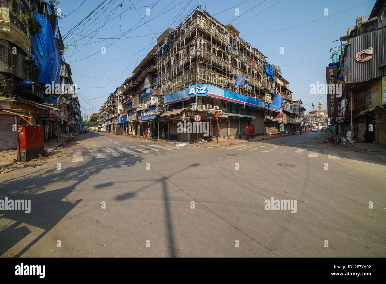 Closed shops in Kalbadevi Market Mumbai during a lock down Mumbai ...
