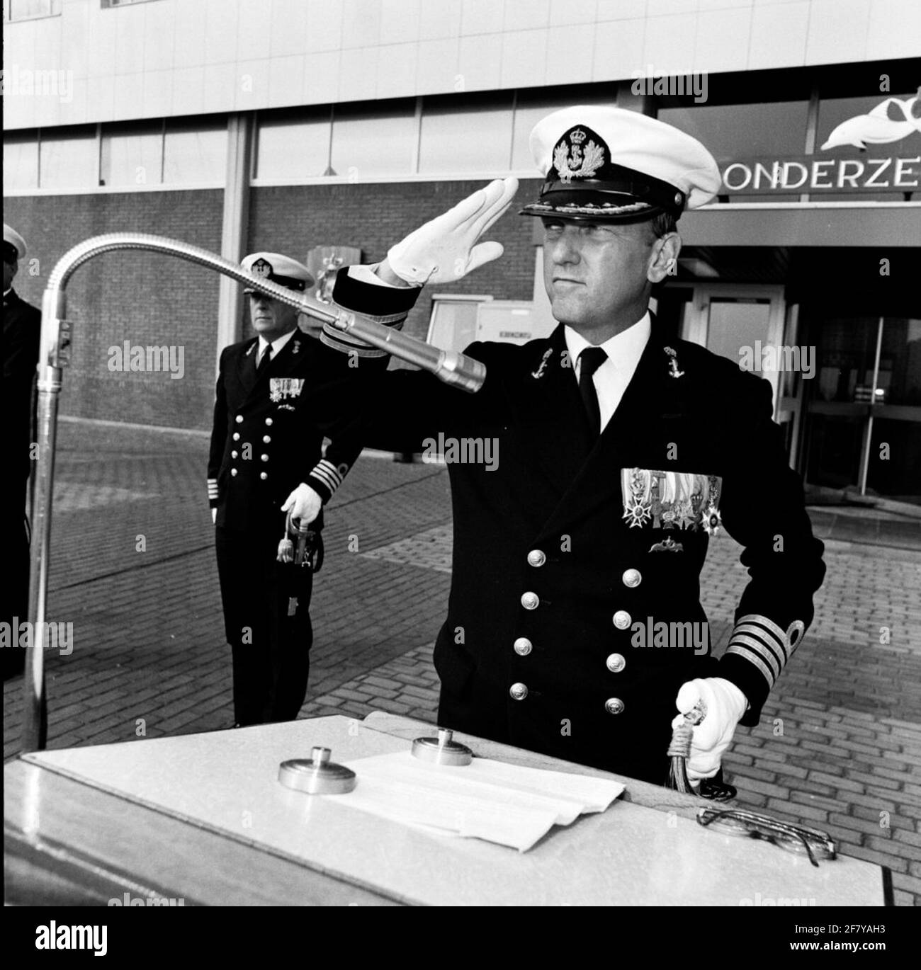 Command transfer at the sub-sea service (OZD). Captain ter Zee (KTZ) B ...