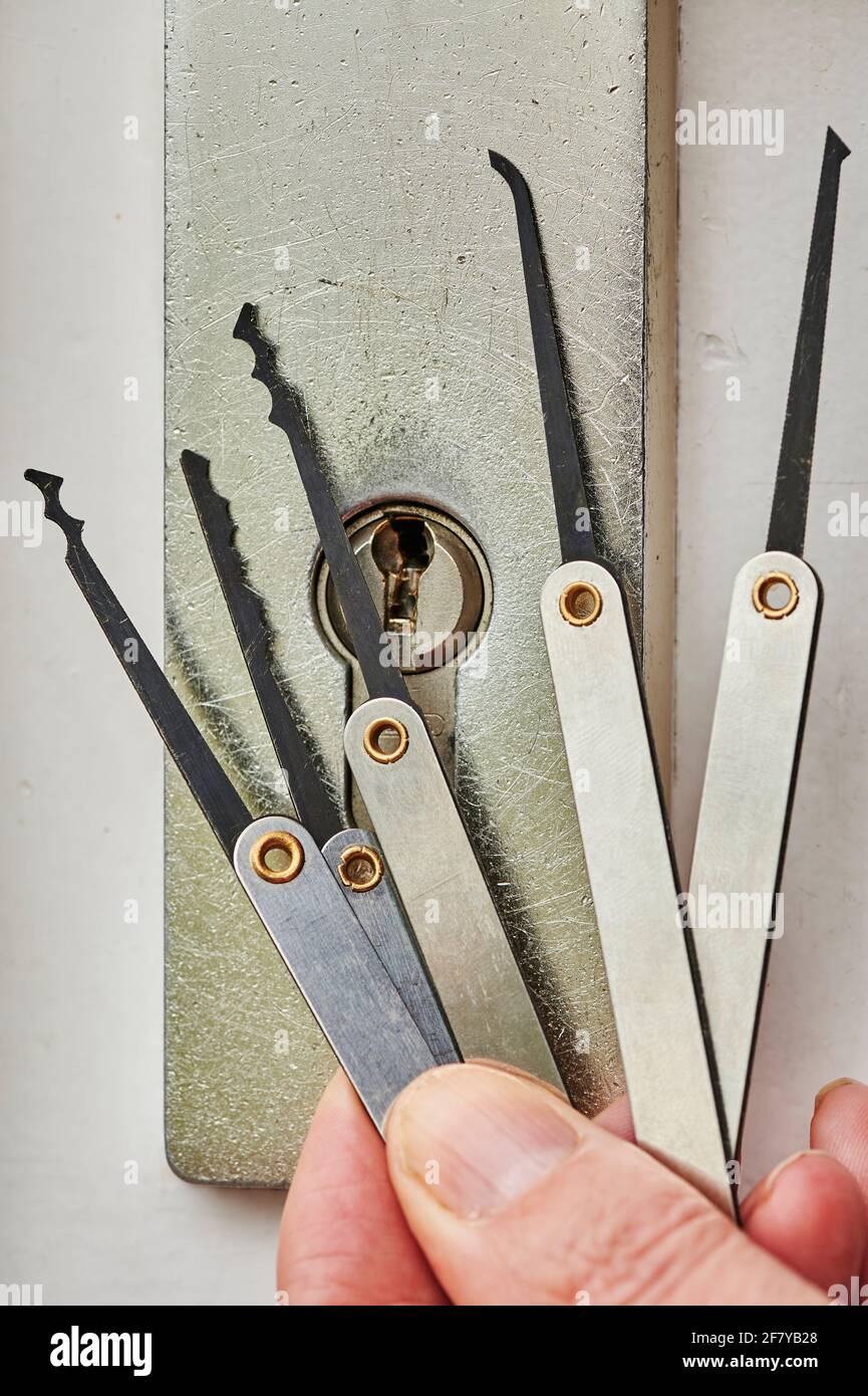 Lockpicks hi-res stock photography and images - Alamy