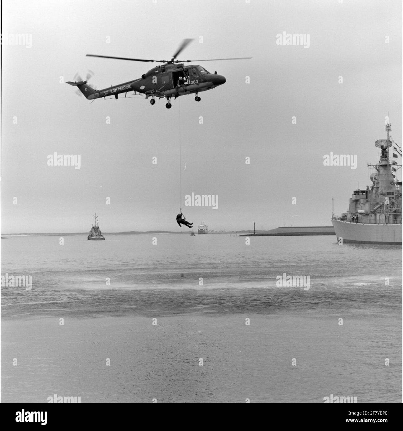 Delta tug boat hi-res stock photography and images - Alamy