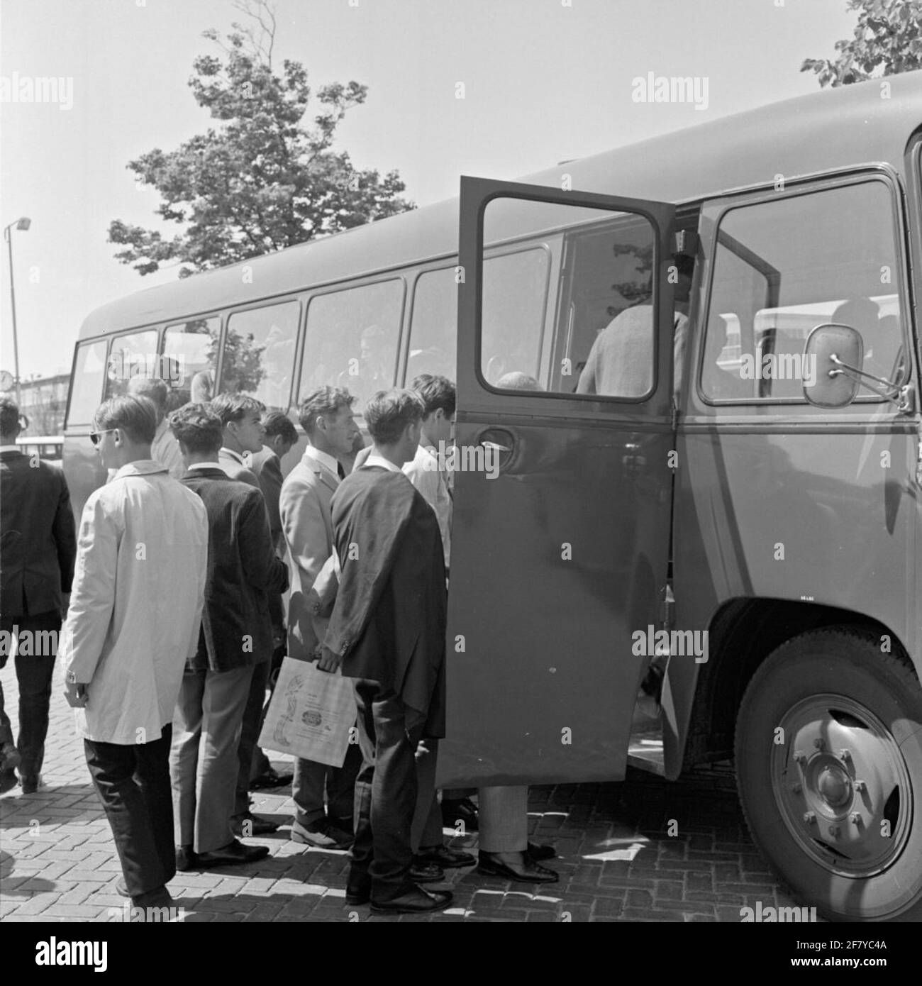 Military on buses Black and White Stock Photos & Images - Alamy