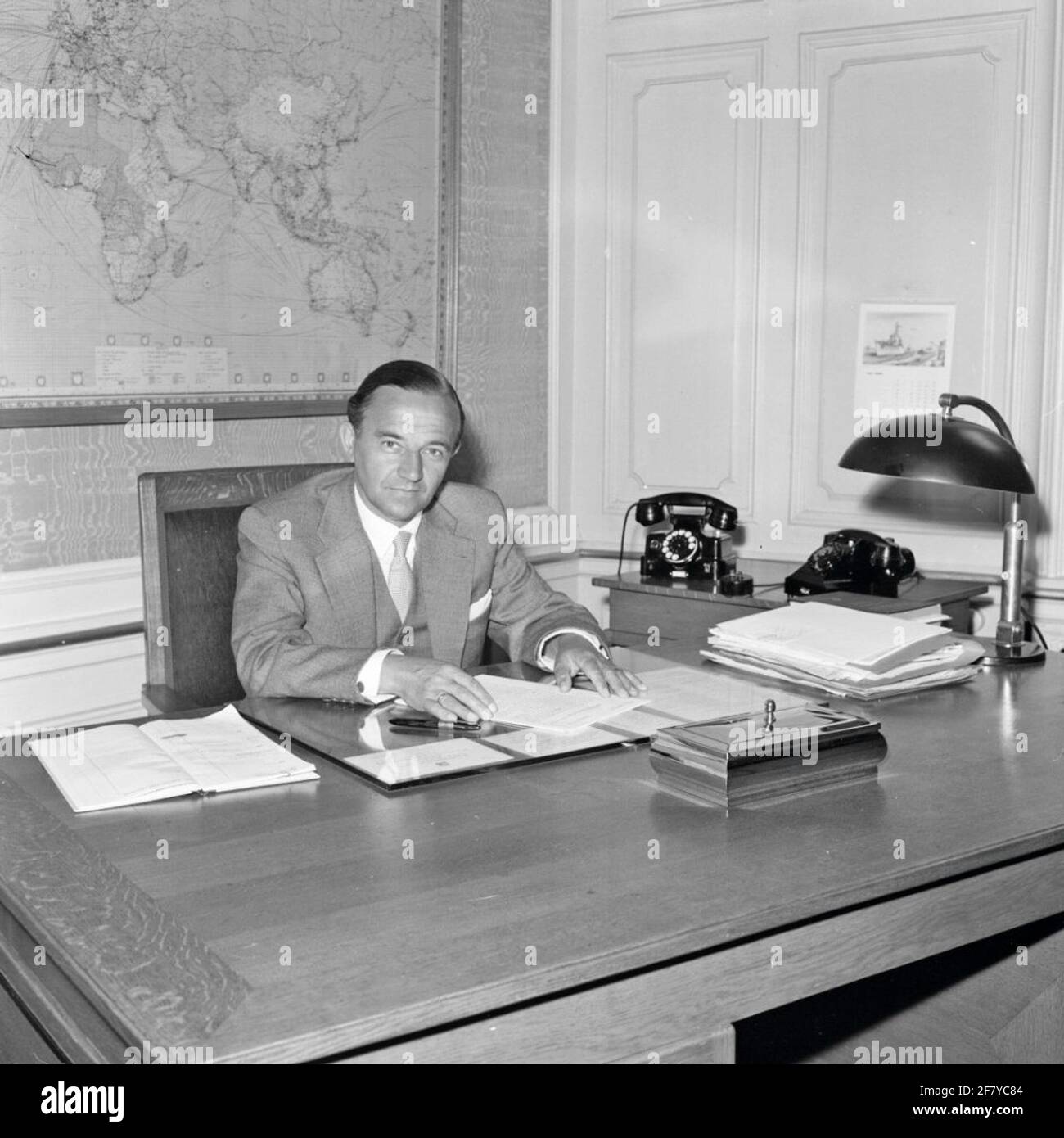 1959 secretary hi-res stock photography and images - Alamy