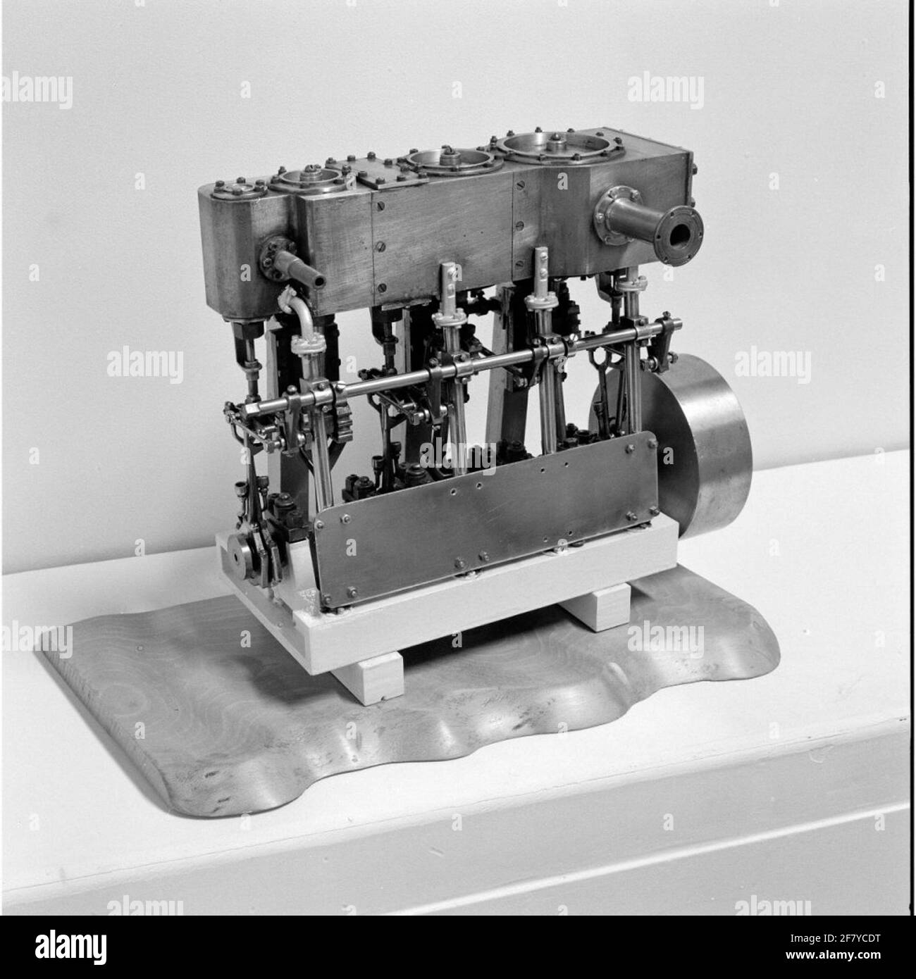 Scale model of a piston steam machine in the Marinemuseum in Den Helder ...