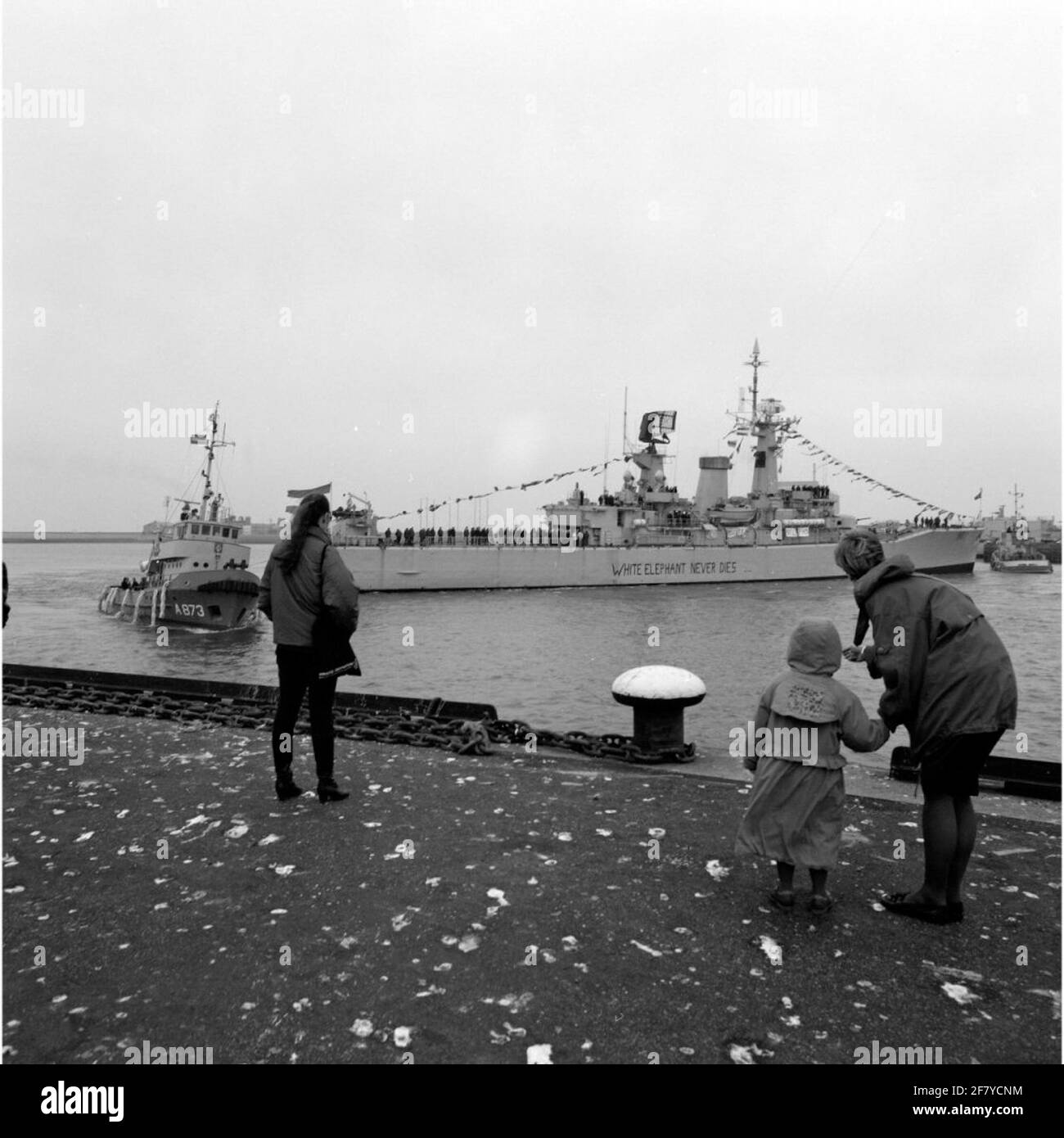 The last entry in Den Helder (March 1990) from the Frigate Hr.Ms. Isaac ...