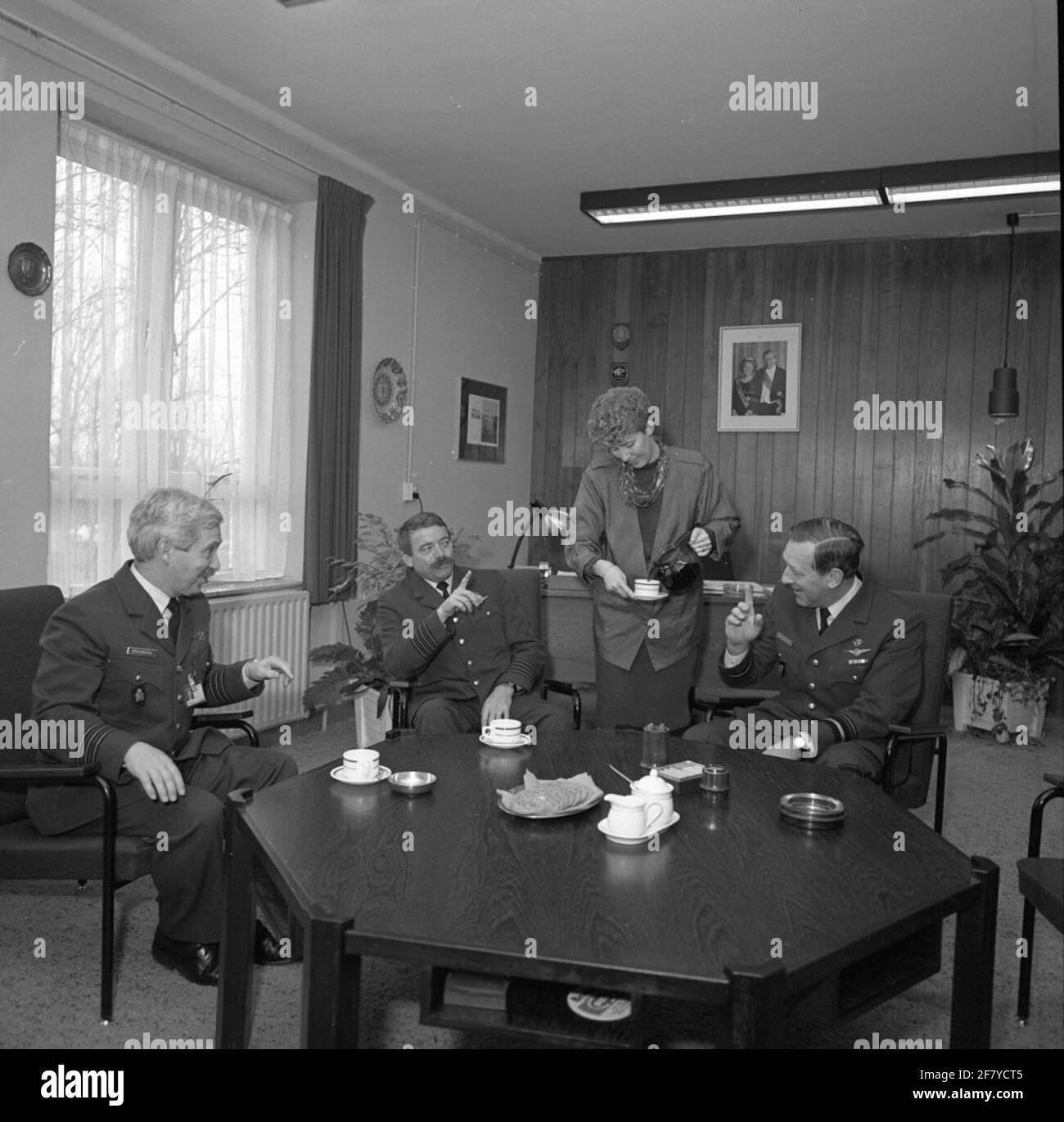 Photo reportage of General-Major Kite Visit C. Barendregt (commander ...