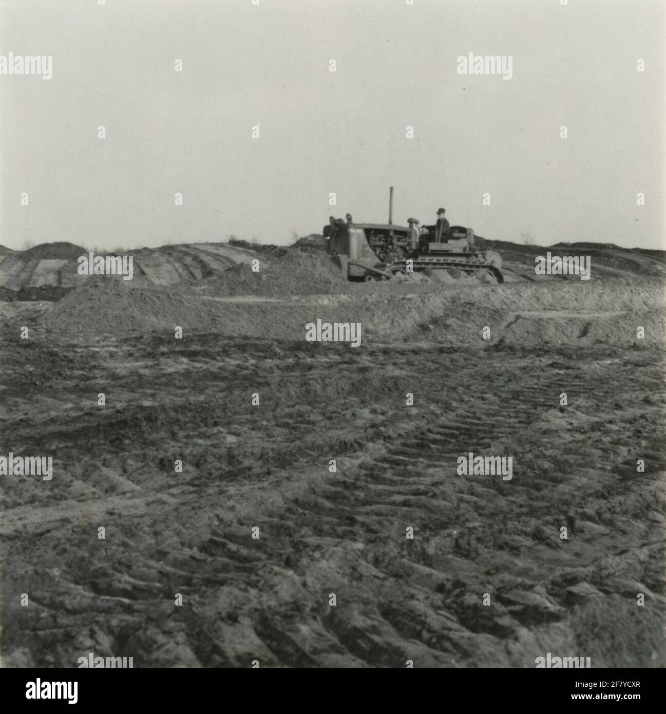 Earthmoving with heavy intact equipment for the construction of the ...