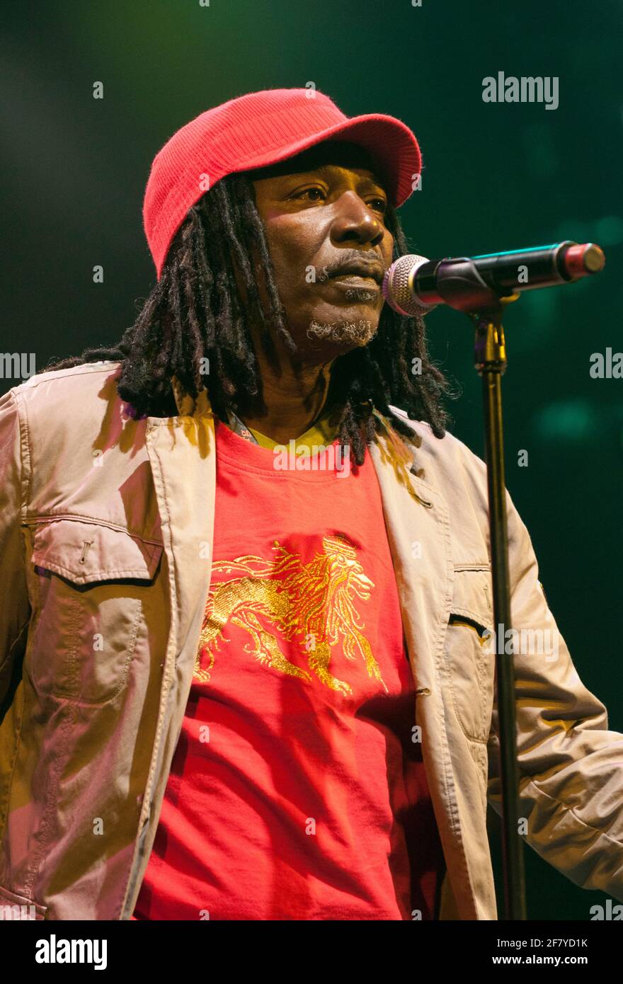Alpha blondy musician hi-res stock photography and images - Alamy