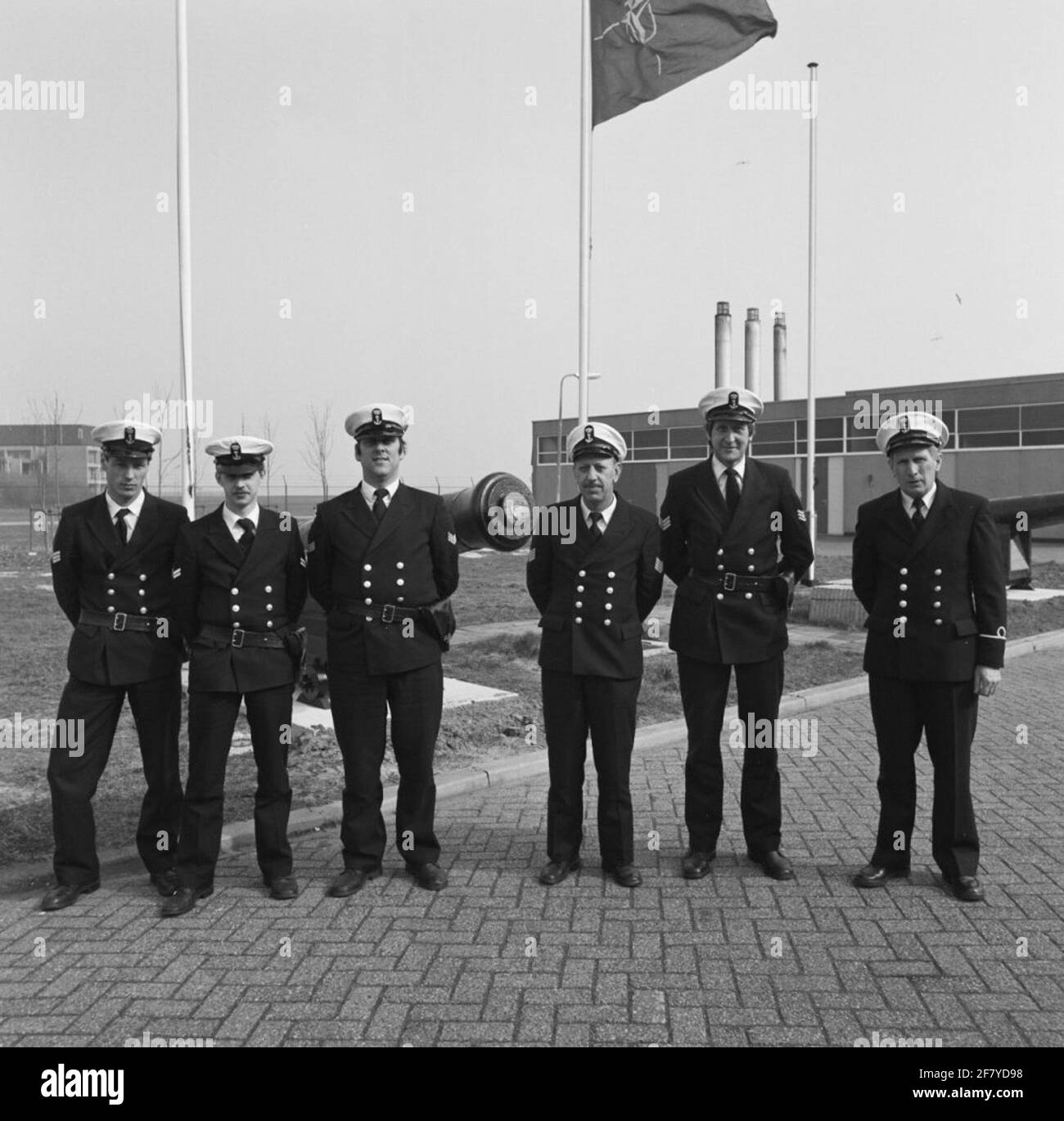 Navy emergency response team Black and White Stock Photos & Images - Alamy