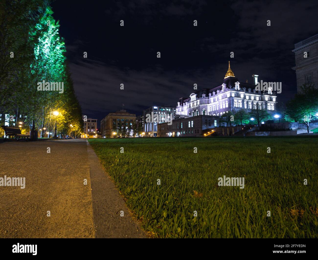 Lights and ancient architecture hi-res stock photography and images - Alamy