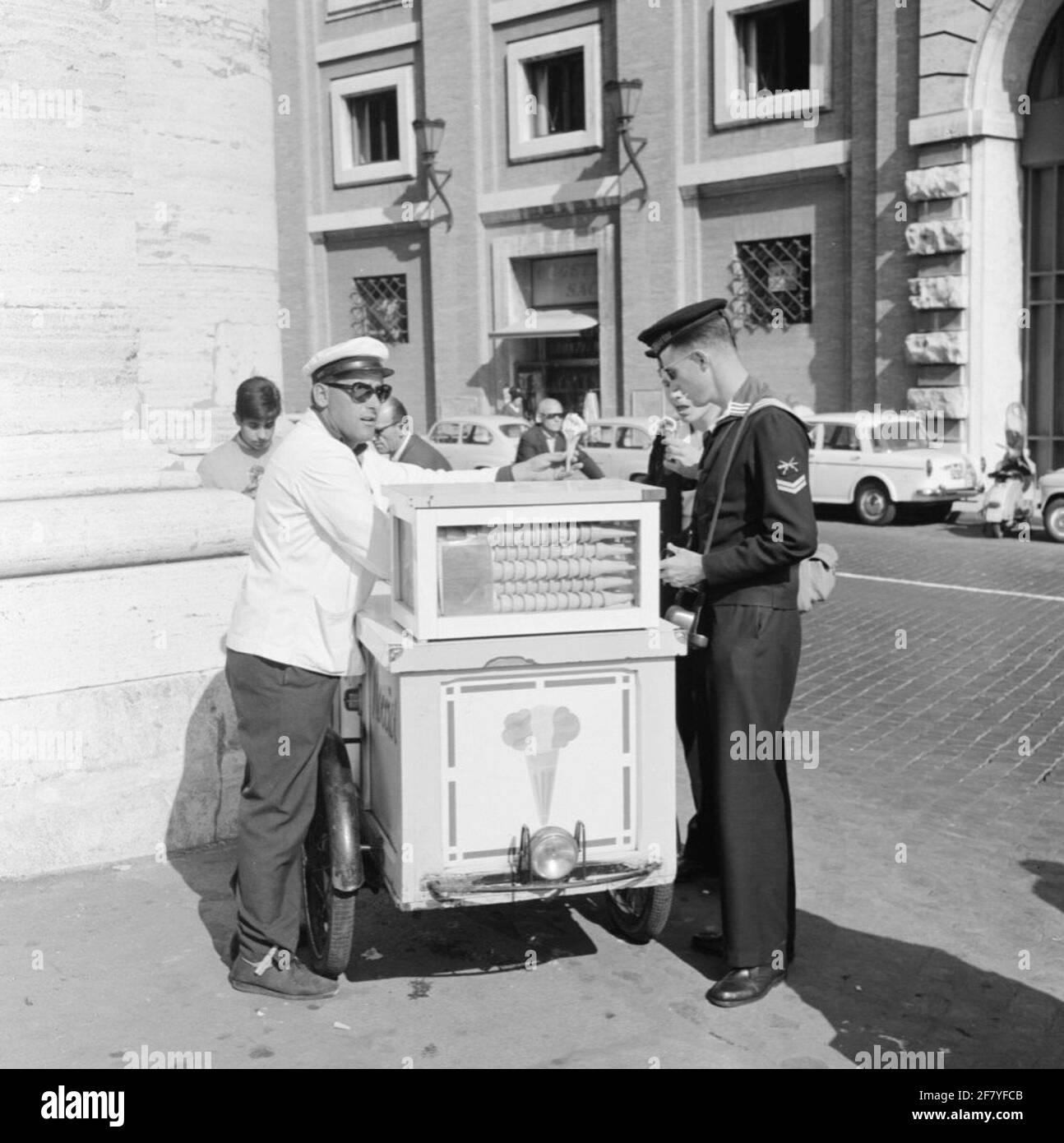 Welcome to rome Black and White Stock Photos & Images - Alamy