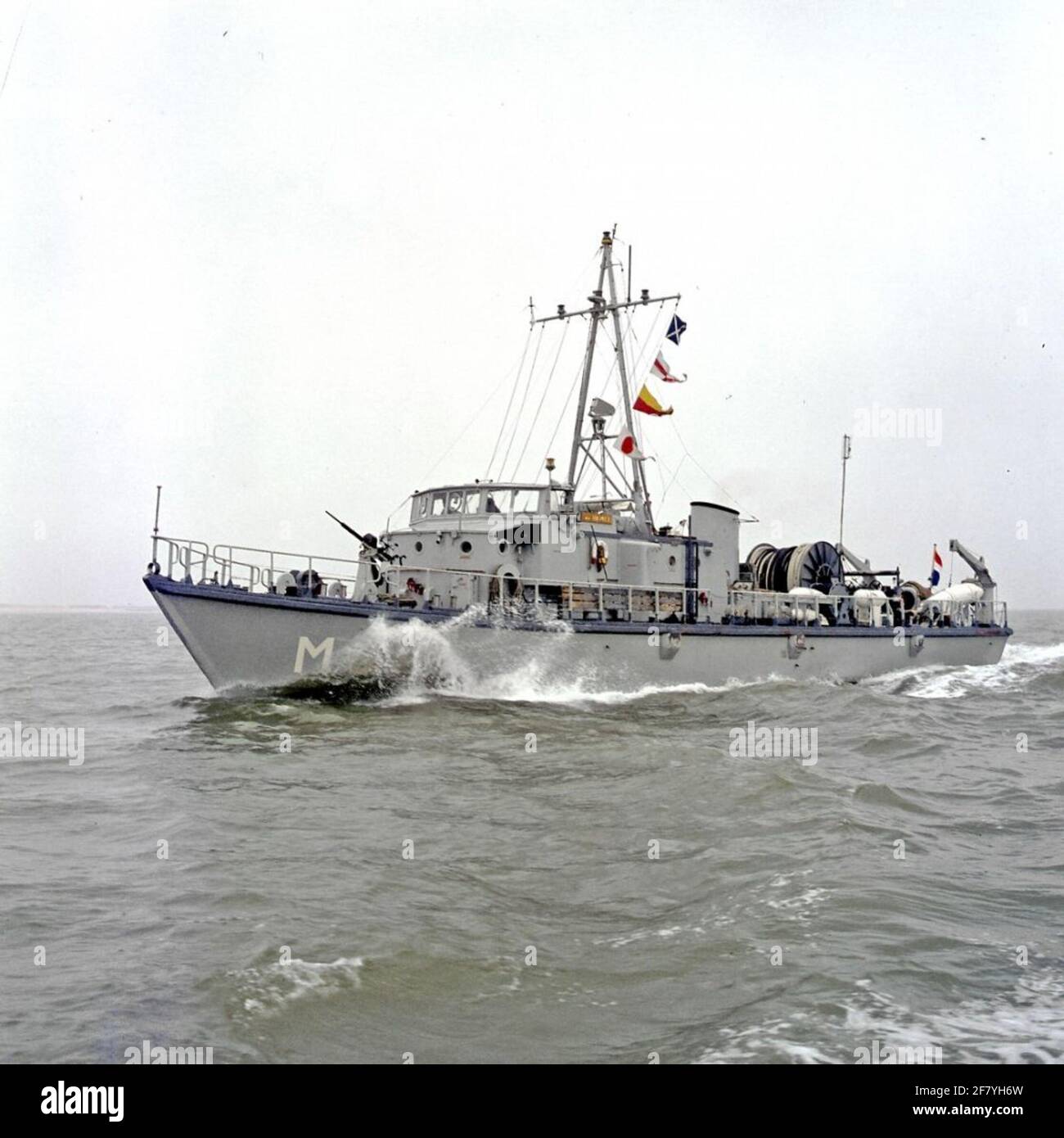 Hr.ms. Shallow water mine sweep from Hamel (1960-1984 Stock Photo - Alamy