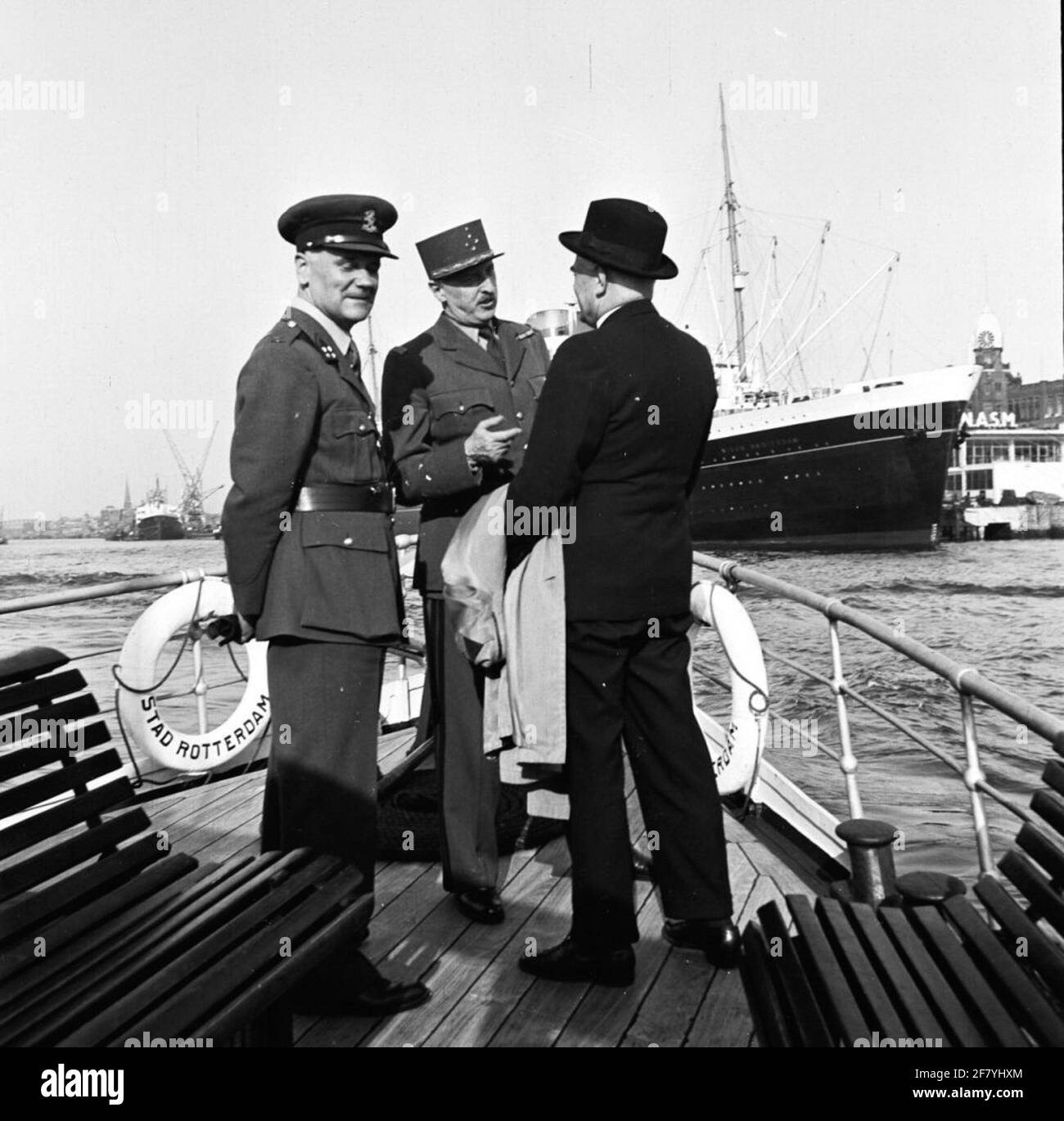 Visit of General M.P.J.F. Koenig, commander of the French occupation ...