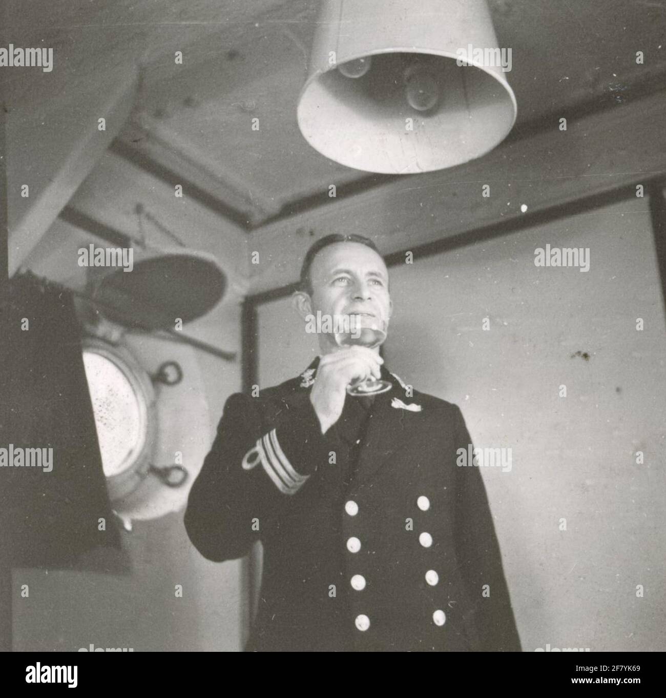 Cruiser Hr.Ms. Sumatra (1926-1942) Trailee period during WWII in ...