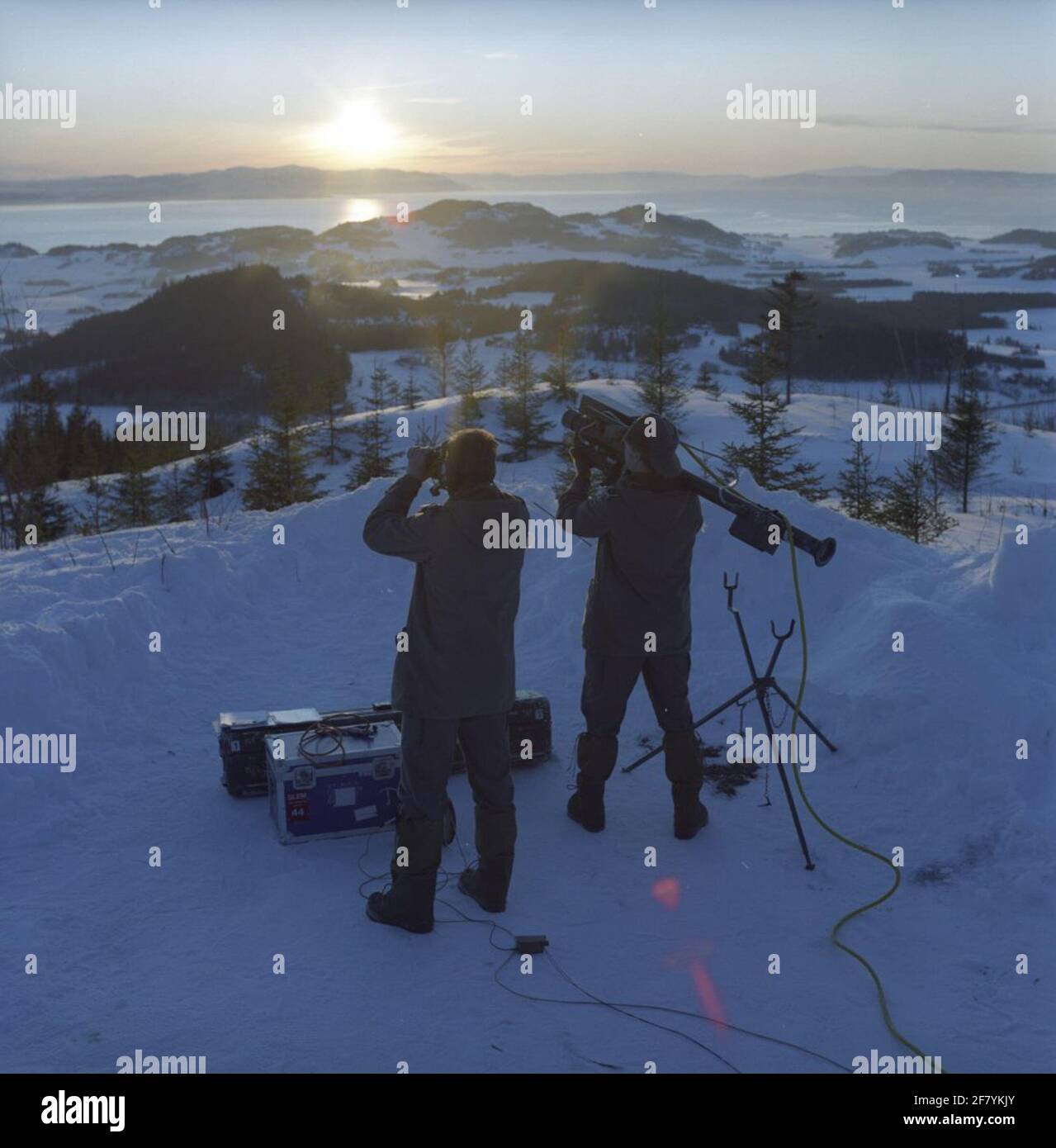 Exercise Strong Resolve 1995. A stinger team in the statement. In the ...