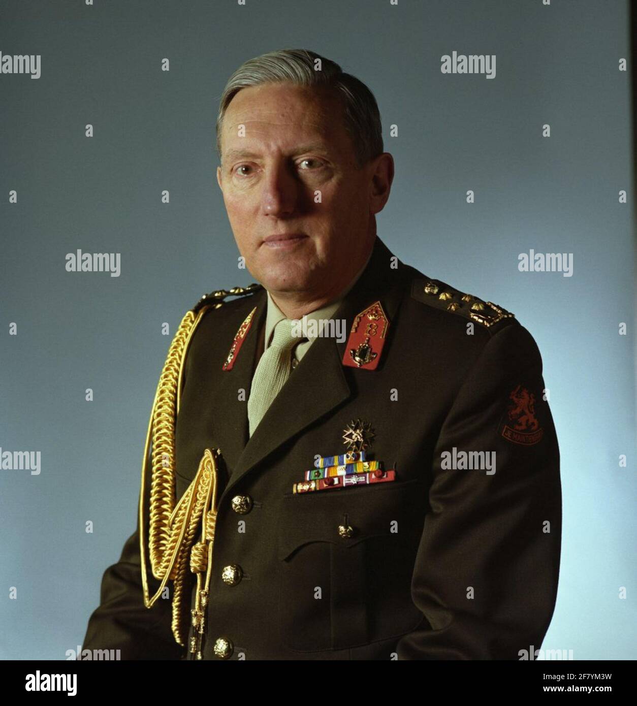 Portrait of General of Infantry G.L.J. Huijser, adjutant in ...