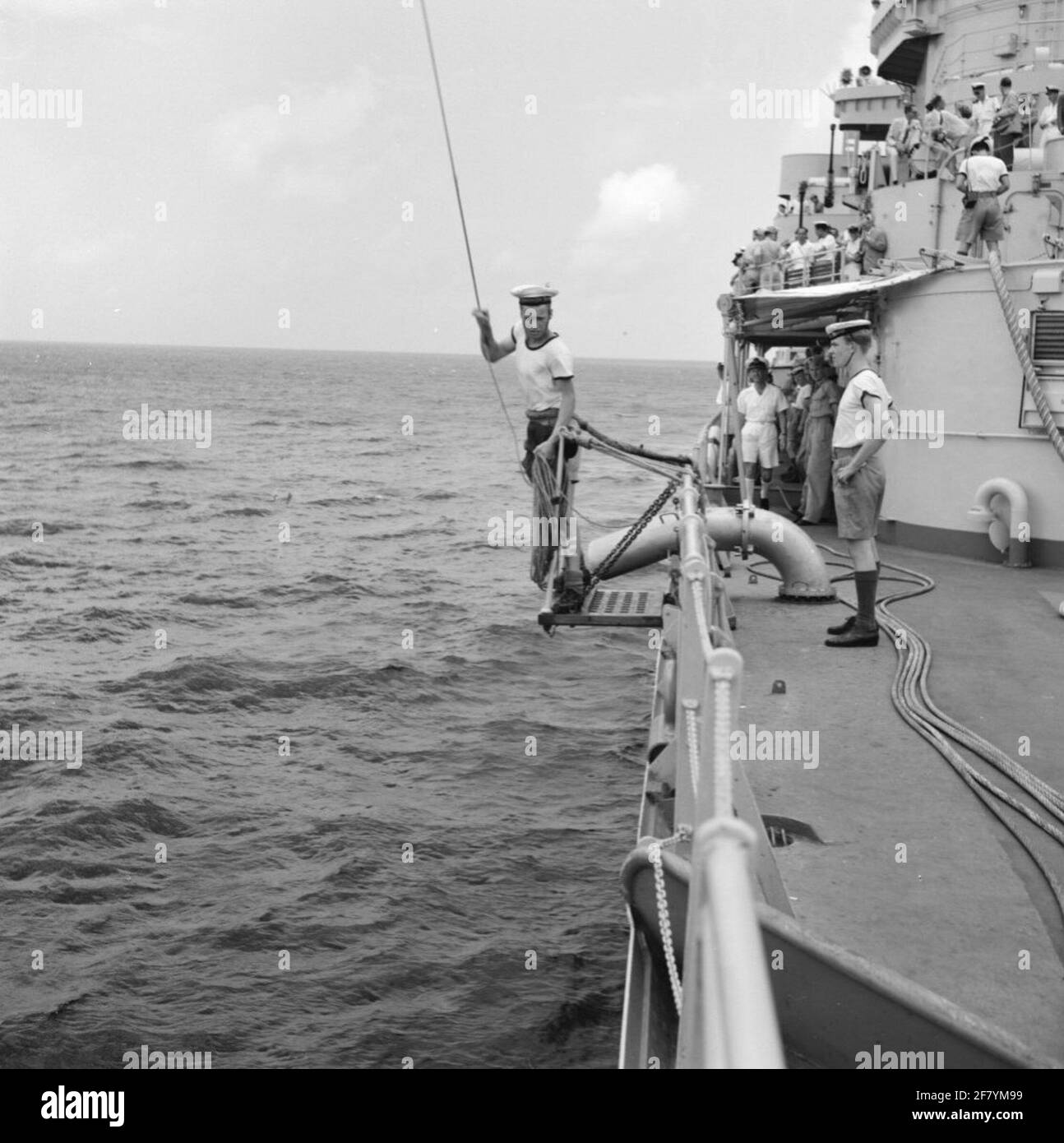 April 6 1975 hi-res stock photography and images - Alamy