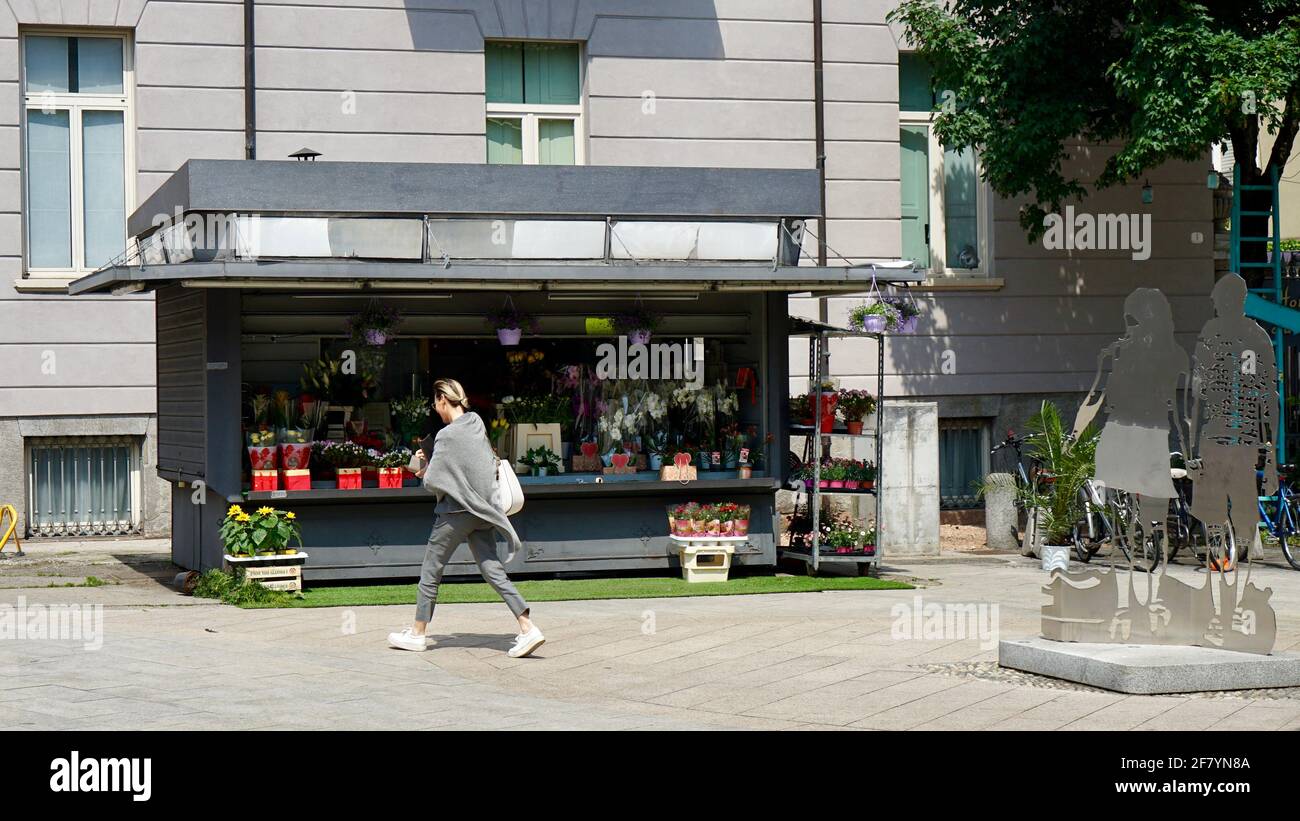 Flower shop italy hi-res stock photography and images - Alamy