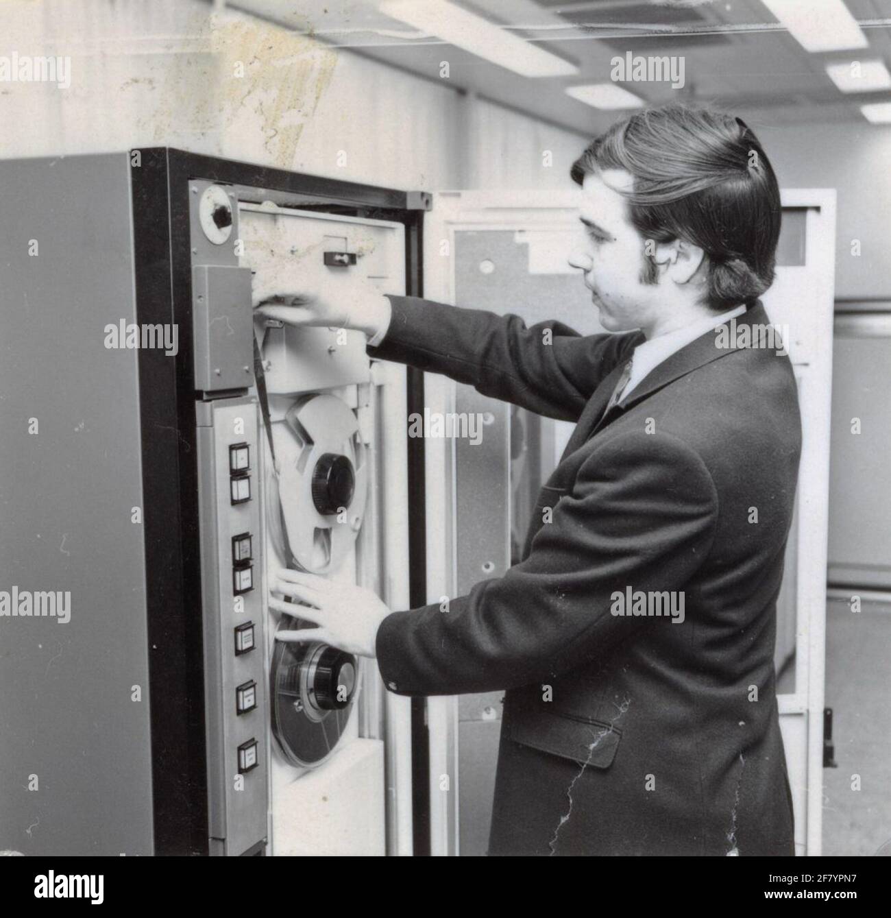 1971 computer hi-res stock photography and images - Alamy