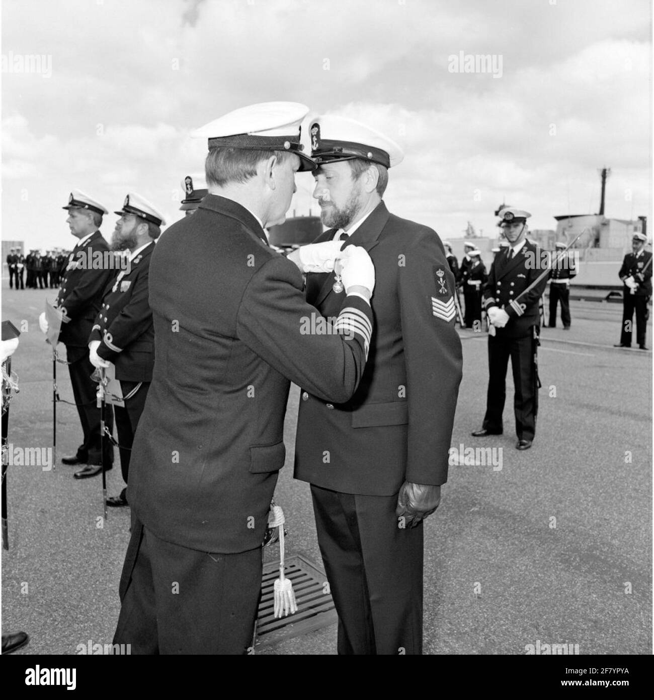 Presentation of a royal award during Queen's Day on April 28, 1989 by ...