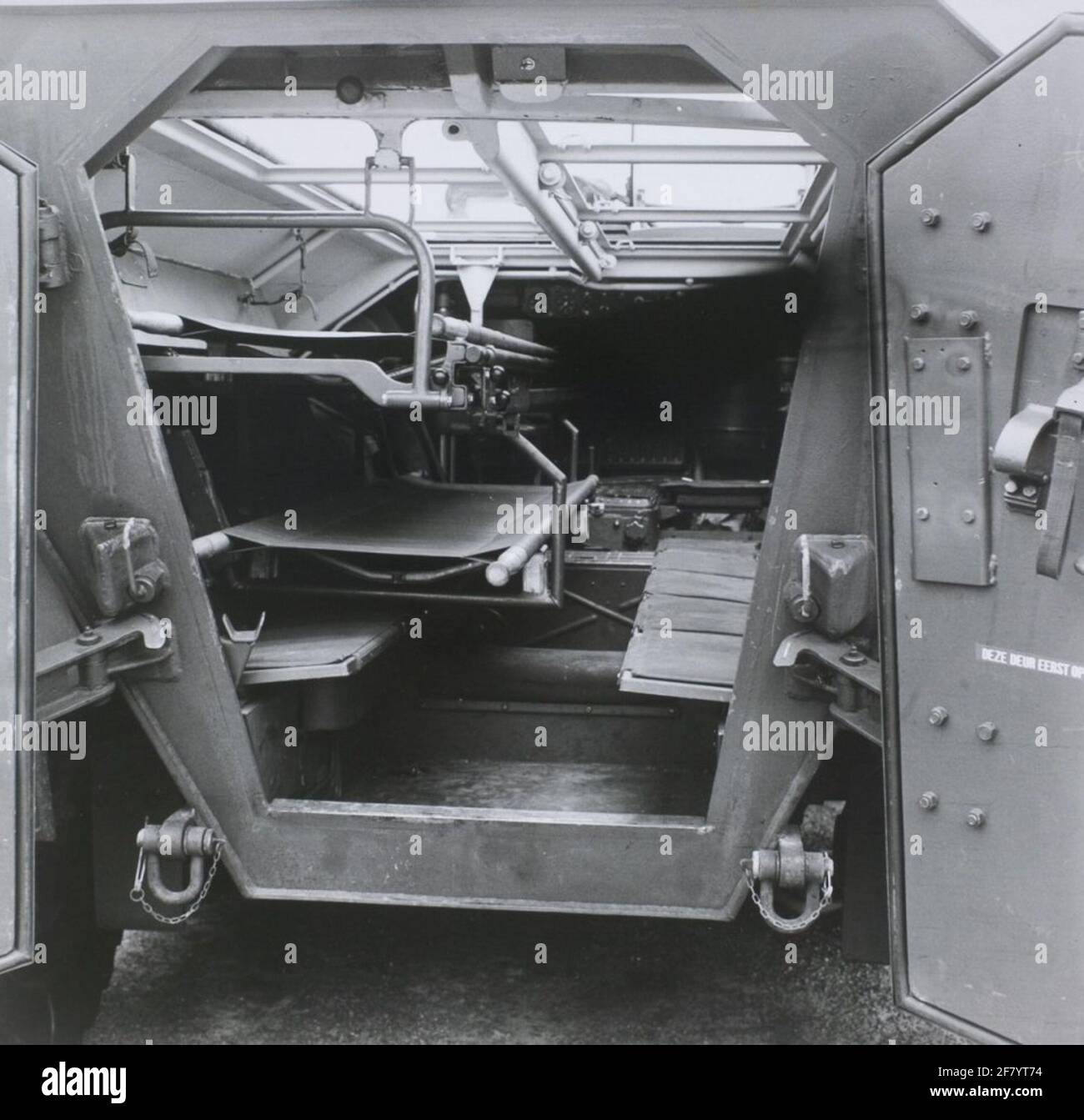 DAF YP 408 wounded transport. (10 tonnes, 8x6, 24V). Space for 4 brand ...