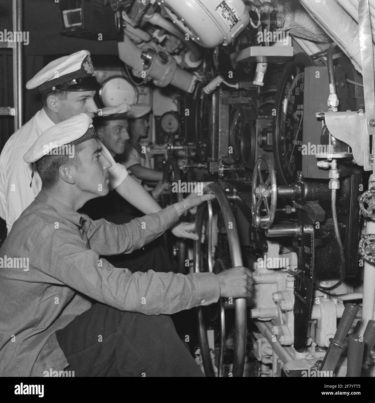 The crew of the submarine Hr.Ms. Walrus (S 802) or from Hr.Ms. Sea lion ...