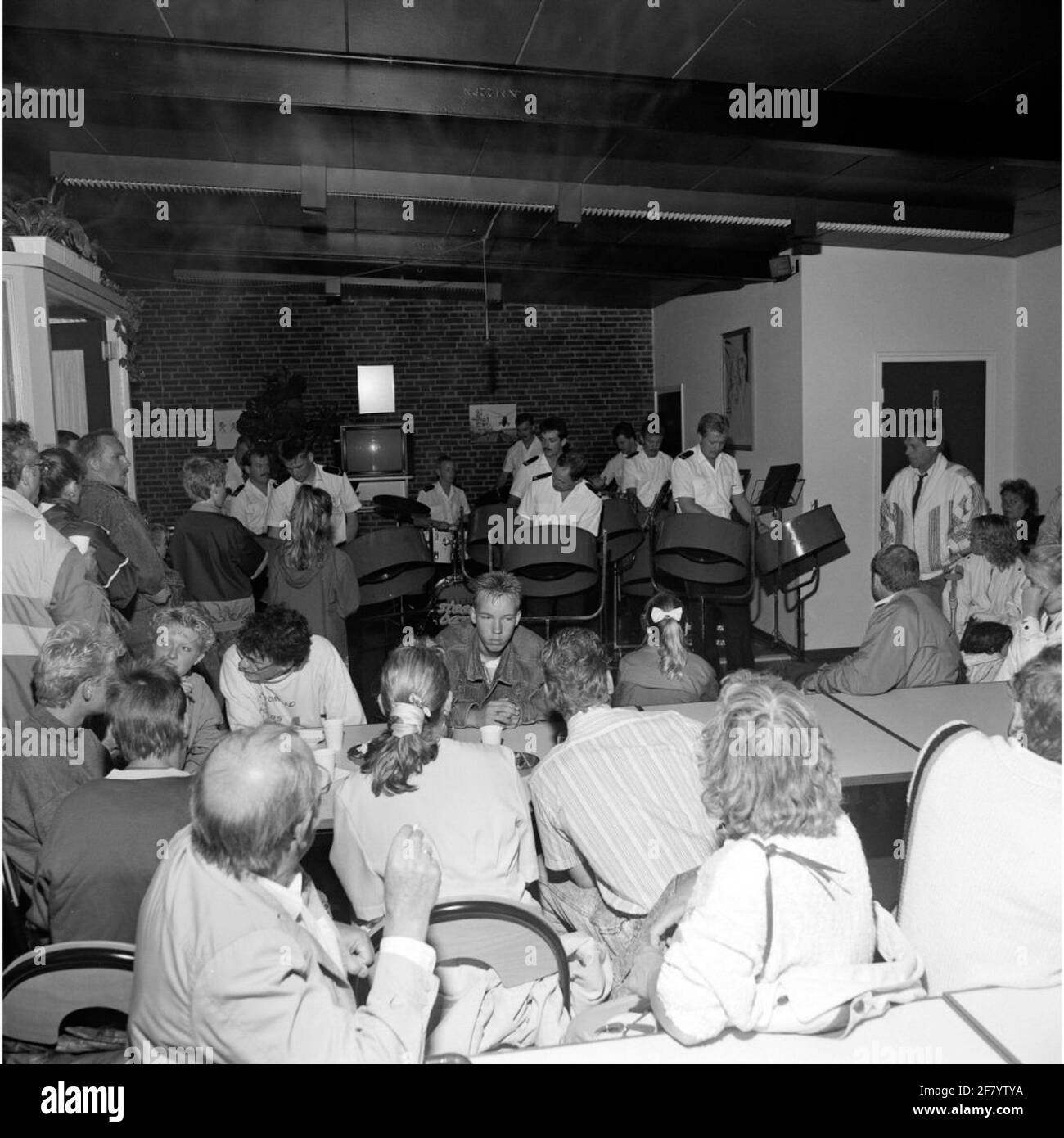 Performance of the stem band of the Marine Chapel during the fleet days ...