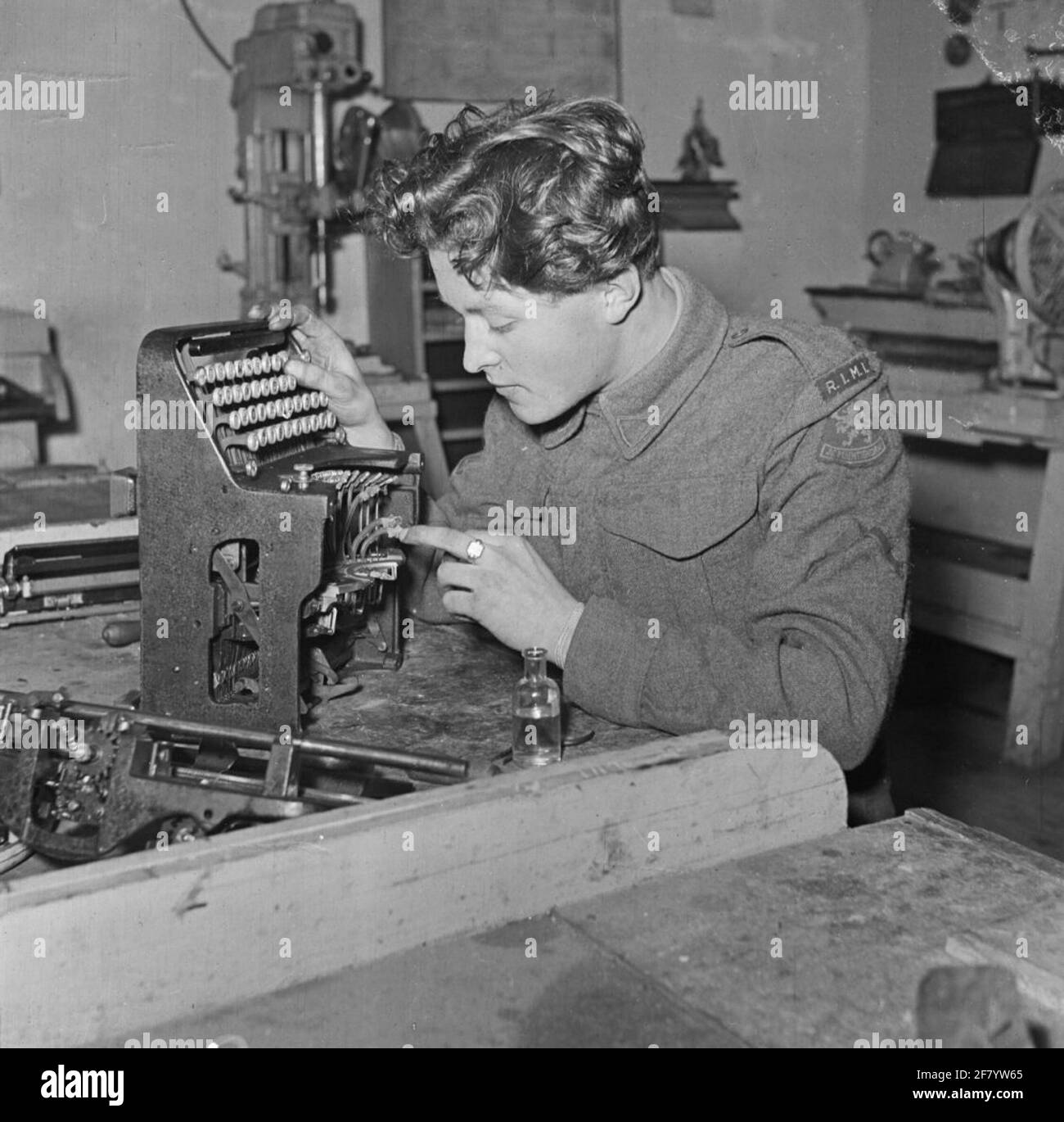 Typewriter repair by Rimi staff (repair establishments and material ...