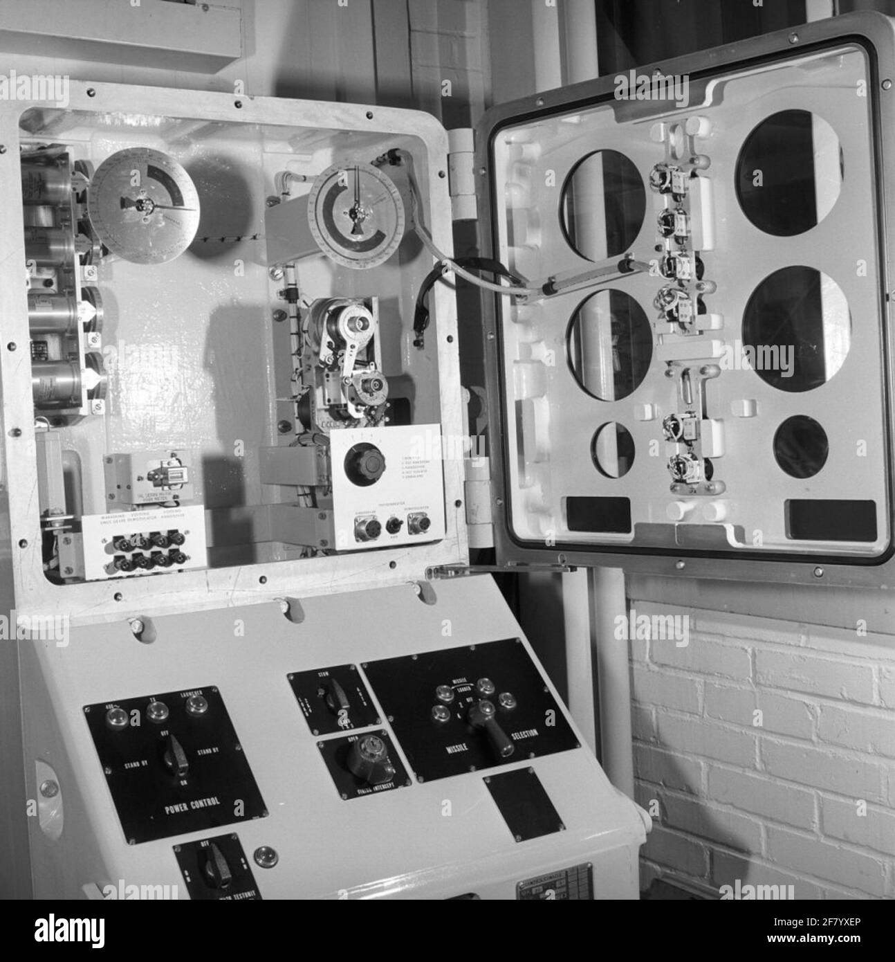 Console systems Black and White Stock Photos & Images - Alamy