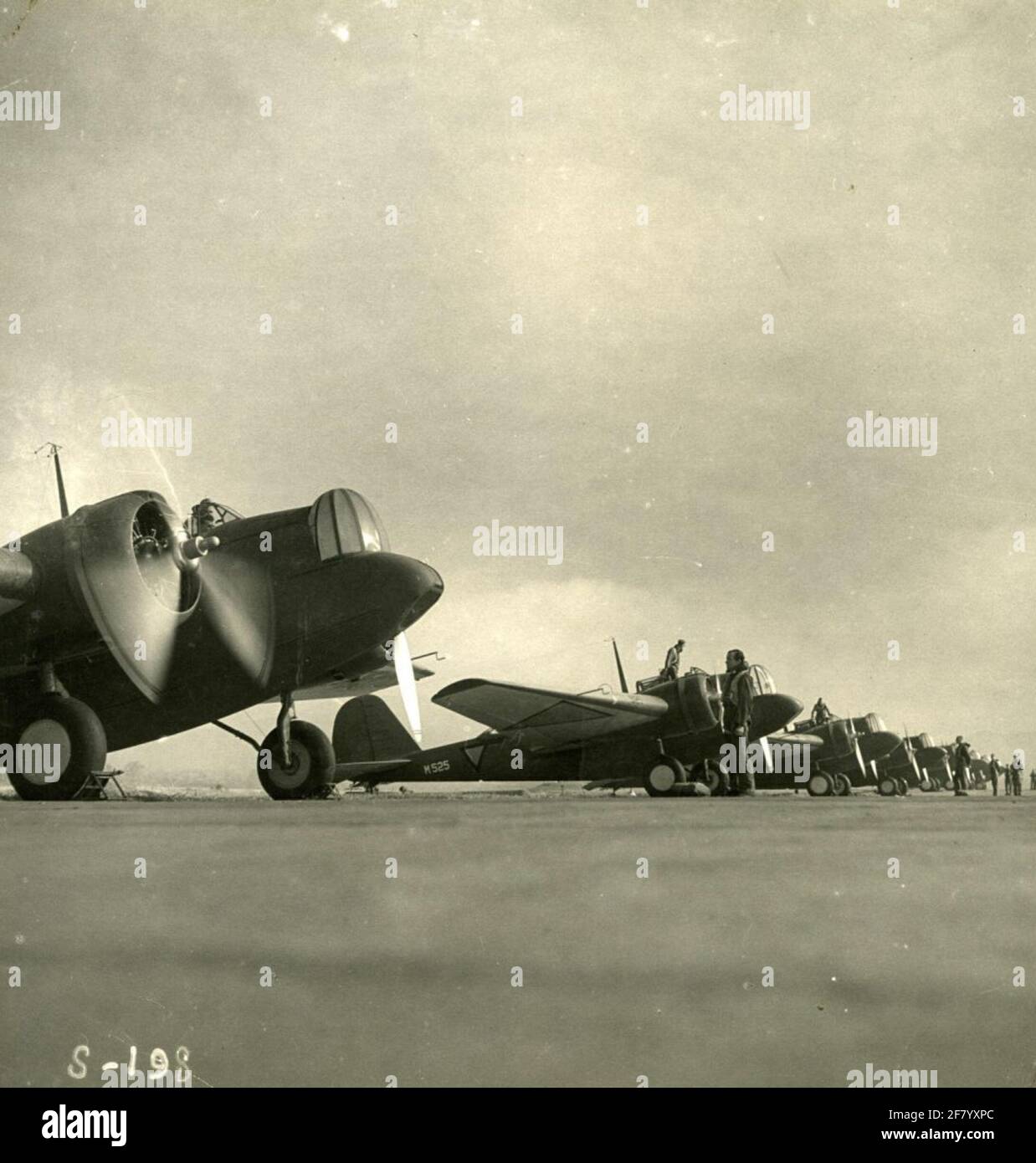 139 Army High Resolution Stock Photography and Images - Alamy