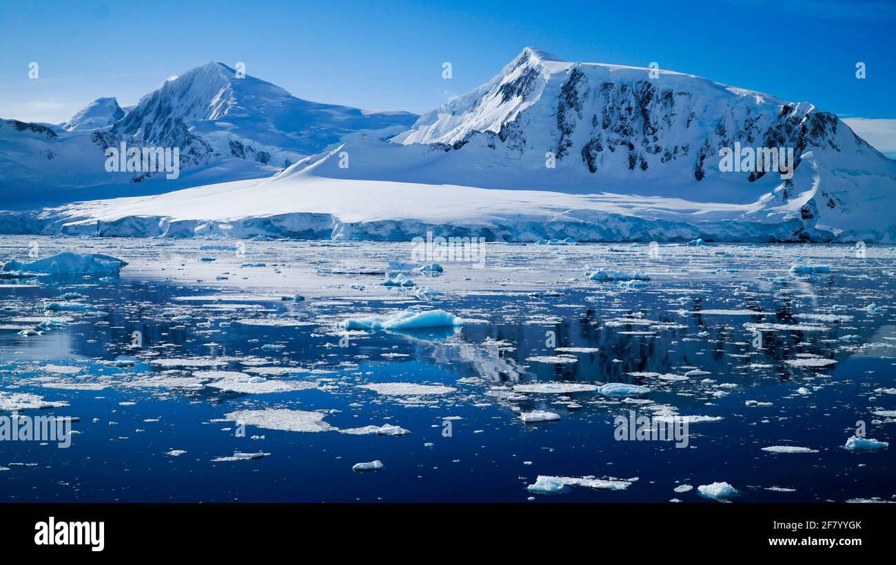 Cold arctic winter snow landscapes on a cruise to Antarctica Stock ...