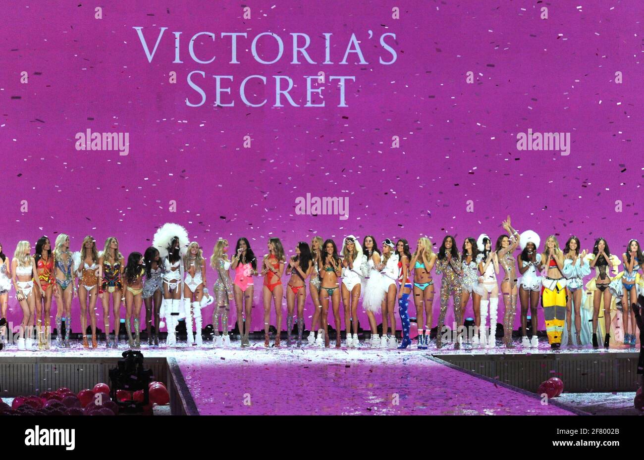 Lexington armory josephine skriver hi-res stock photography and images ...