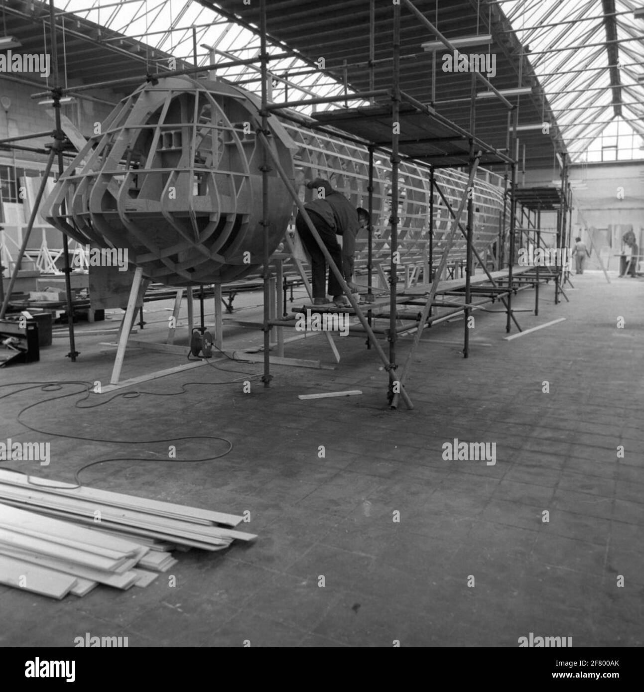 Manufacture of a replica of a Horsa Glider for film recordings for A ...