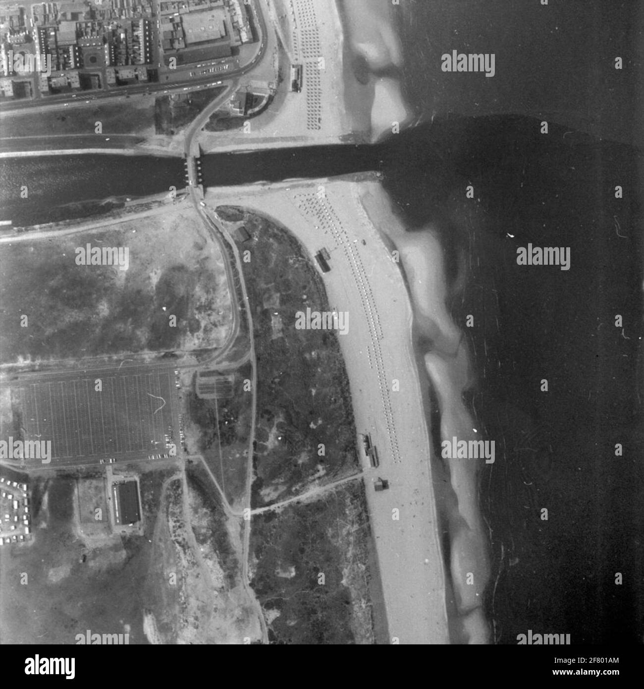 Aerial view residential areas Black and White Stock Photos & Images - Alamy