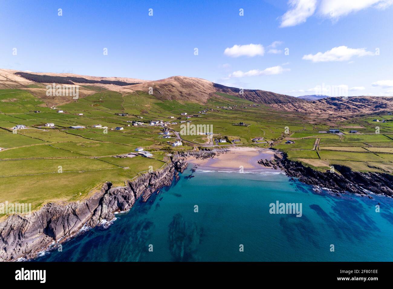 Beach at Saint Finian's Bay, Ballinskelligs, County Kerry, Ireland ...