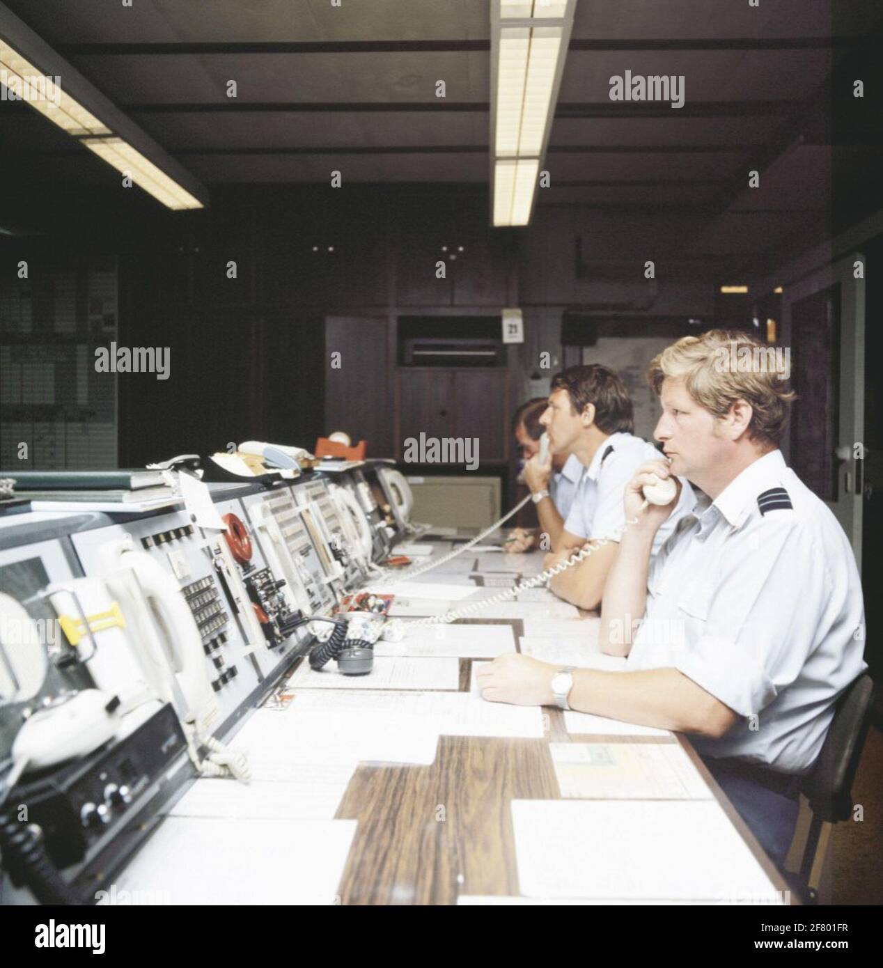 Wings-ops, Leeuwarden airbase. Staff at work Stock Photo - Alamy