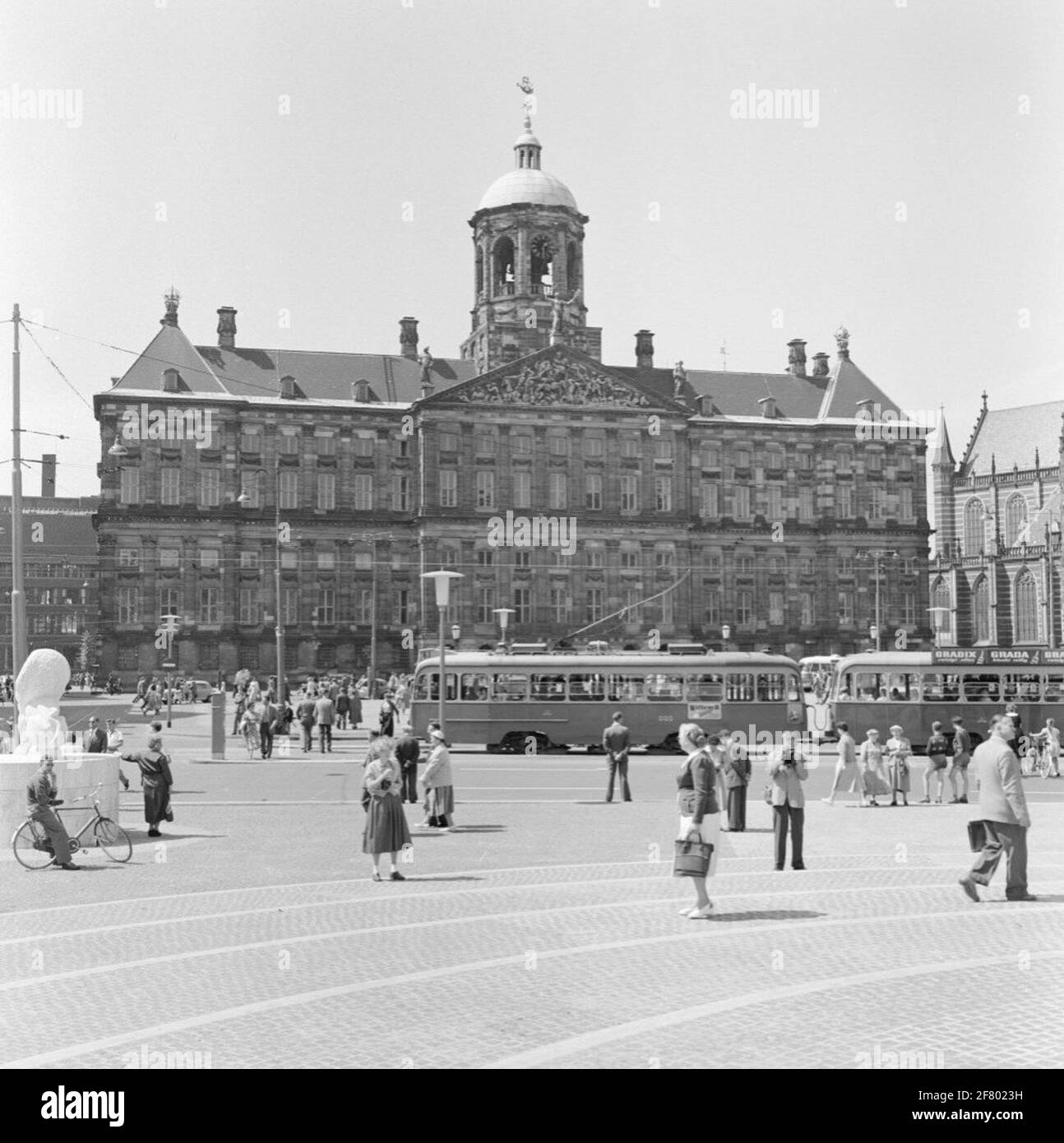 Dutch national monument dam square Black and White Stock Photos ...