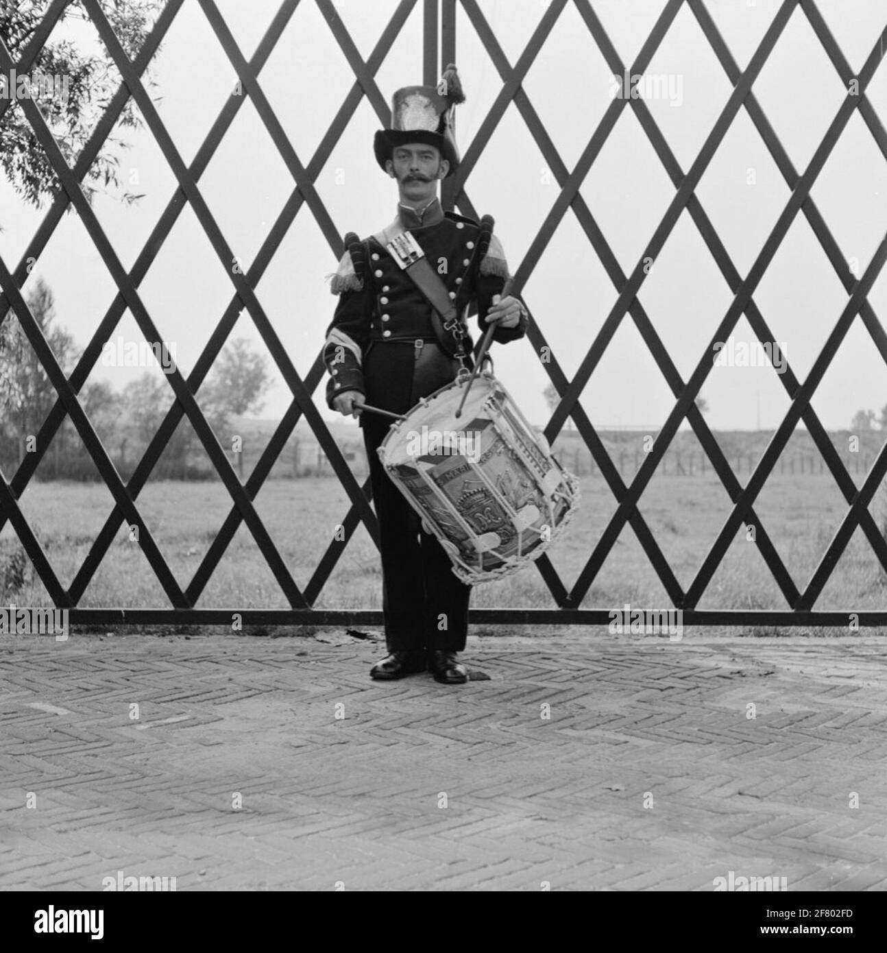 Tamboers and pipers of the Marinierskapel der Koninklijke Marine ...