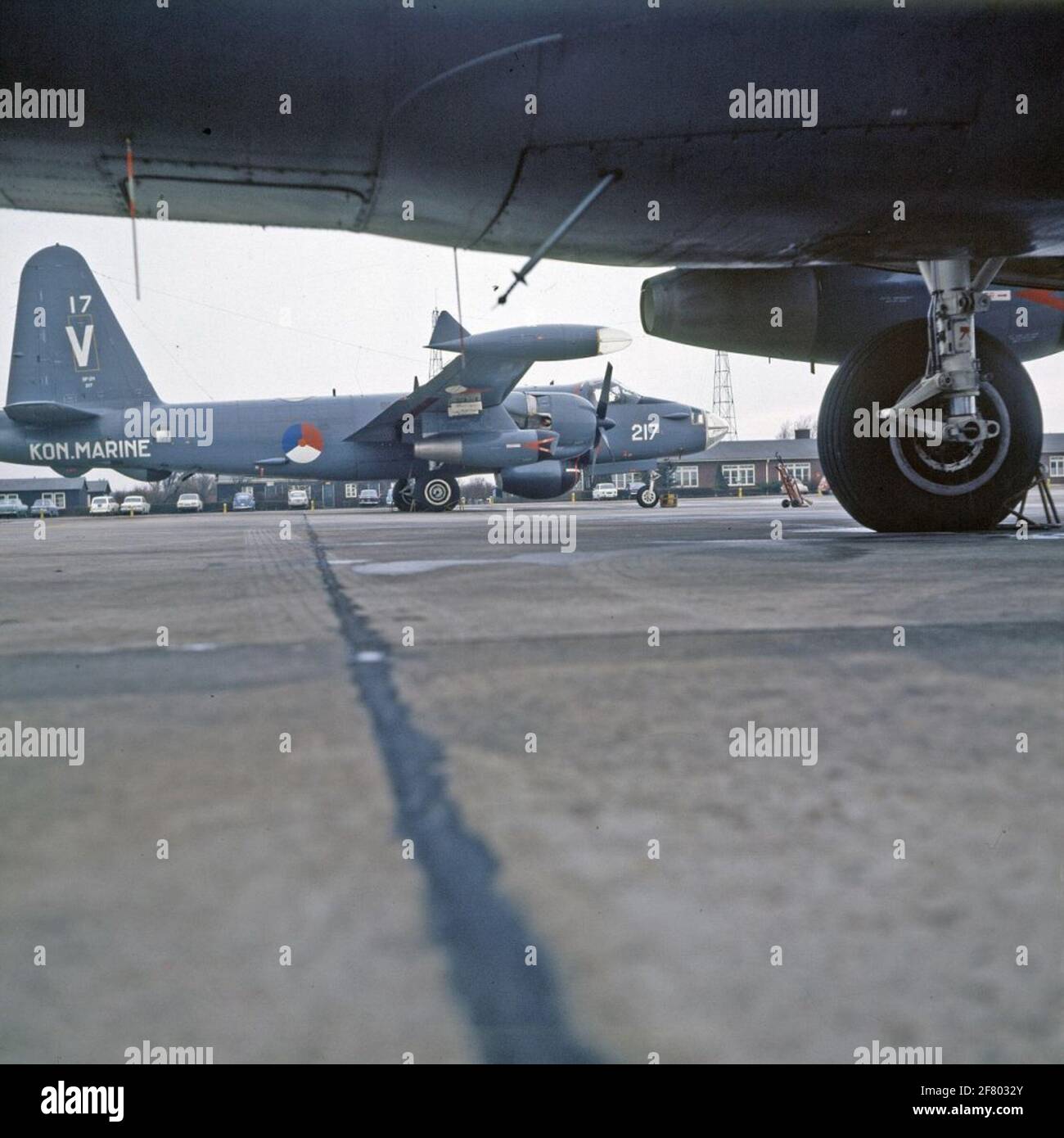 1965 1980 hi-res stock photography and images - Alamy