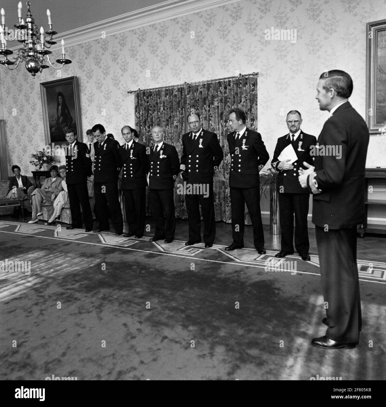 Order of Orange-Nassau award at Commander Zeemight Netherlands (Czmned ...