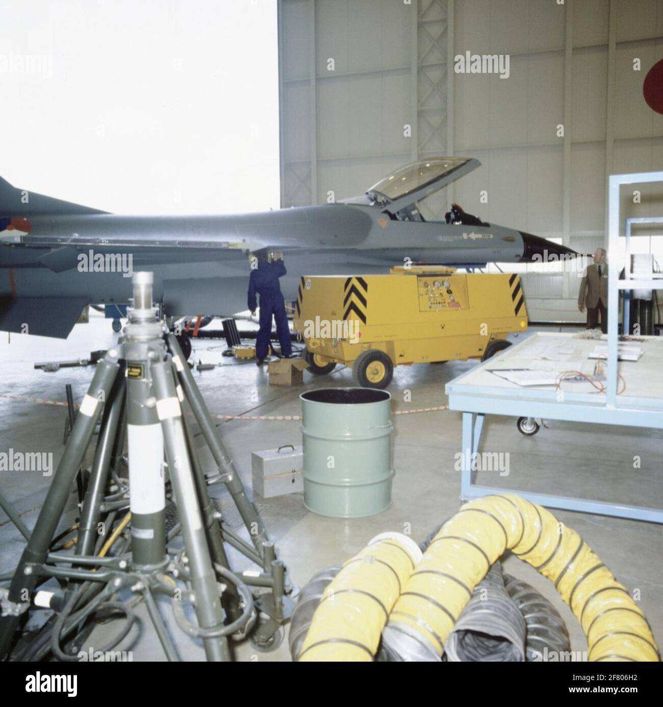 License construction of the General Dynamics F-16 at the Breeder ...