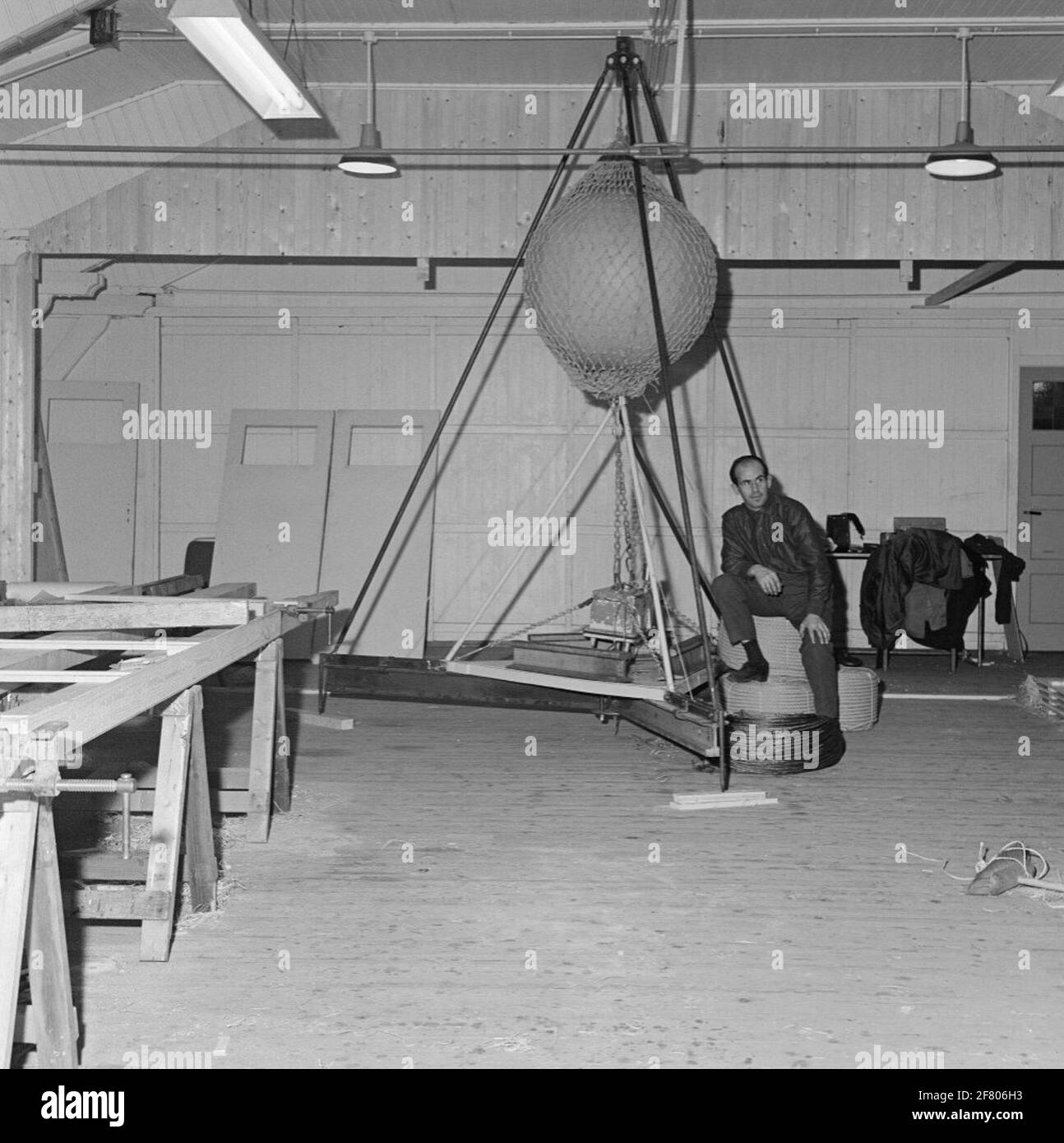 Instruments that are used for deep sea research; Probably due to the ...