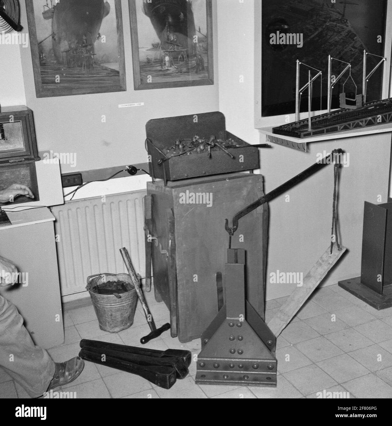 Shipbuilding with rivets Black and White Stock Photos & Images - Alamy