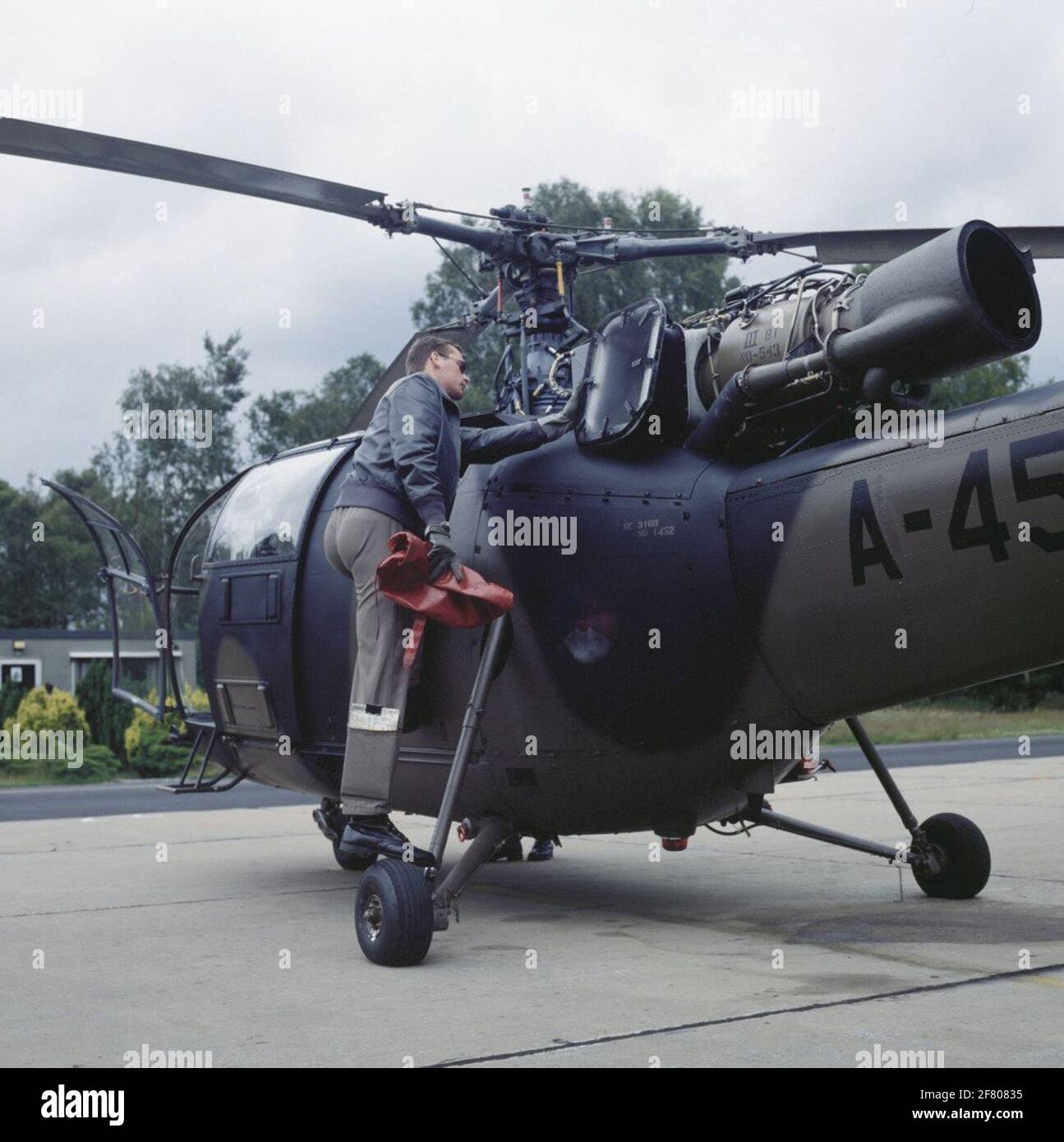 Kite inspects an Alouette III helicopter of 300 squadron Stock Photo ...
