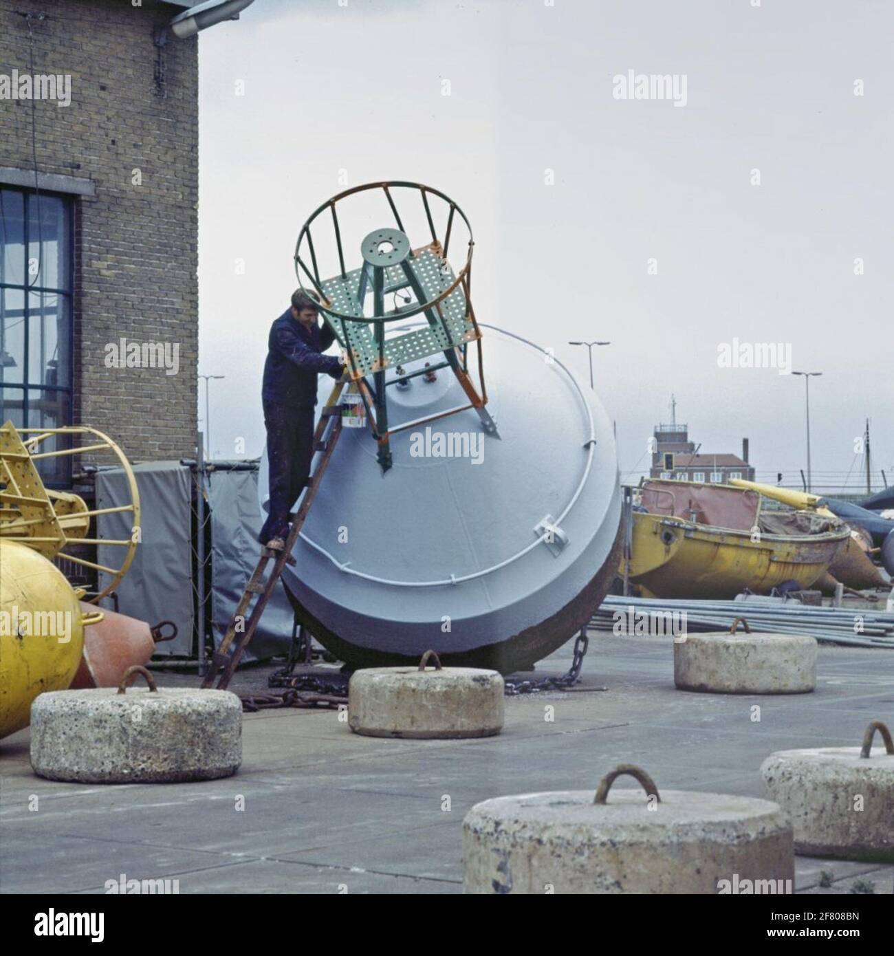 Buoy maintenance hi-res stock photography and images - Alamy