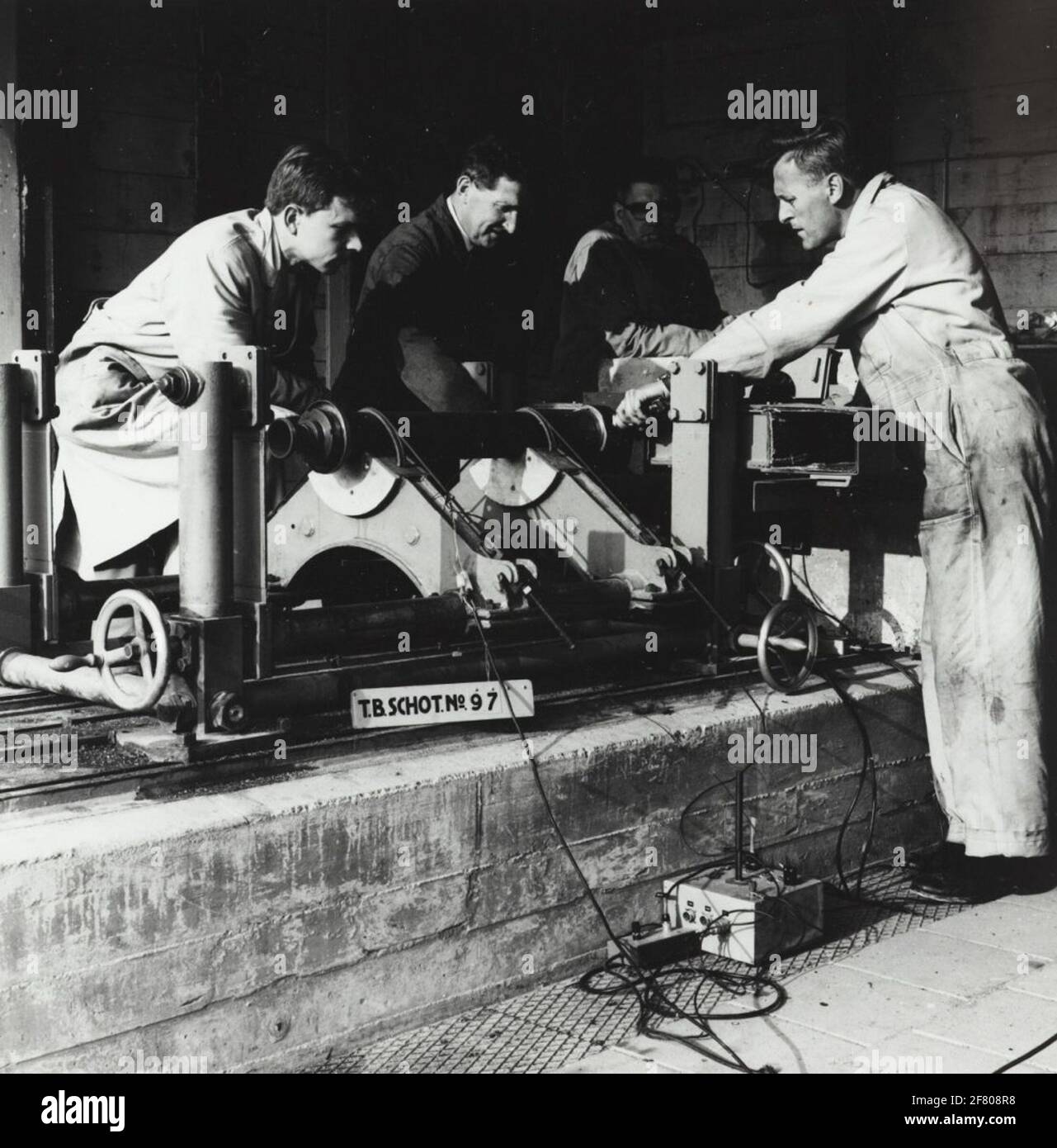 Artillery test hi-res stock photography and images - Alamy