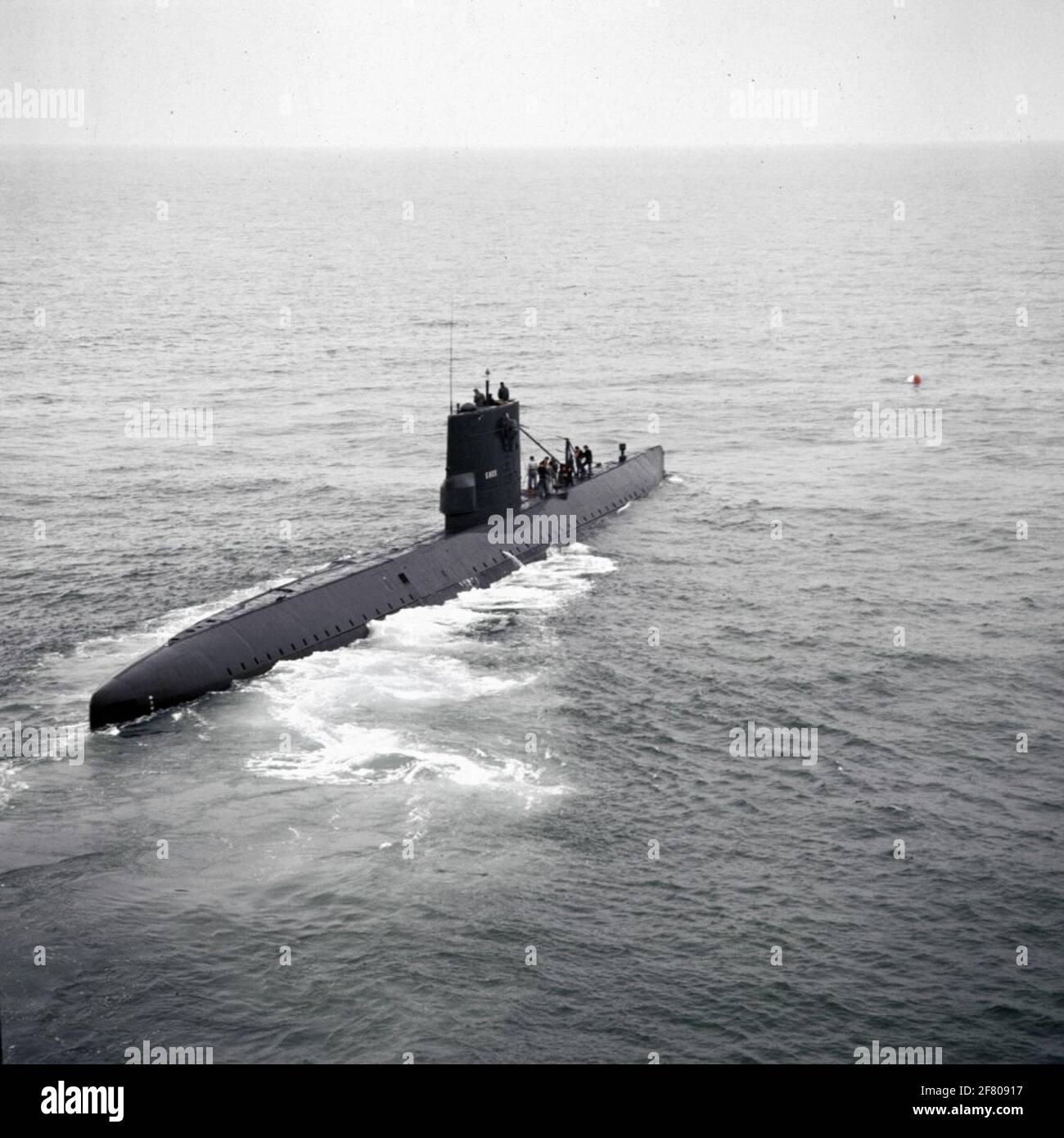 The submarine Hr.Ms. Tuna (1966-1991) in the weather with an exercise ...