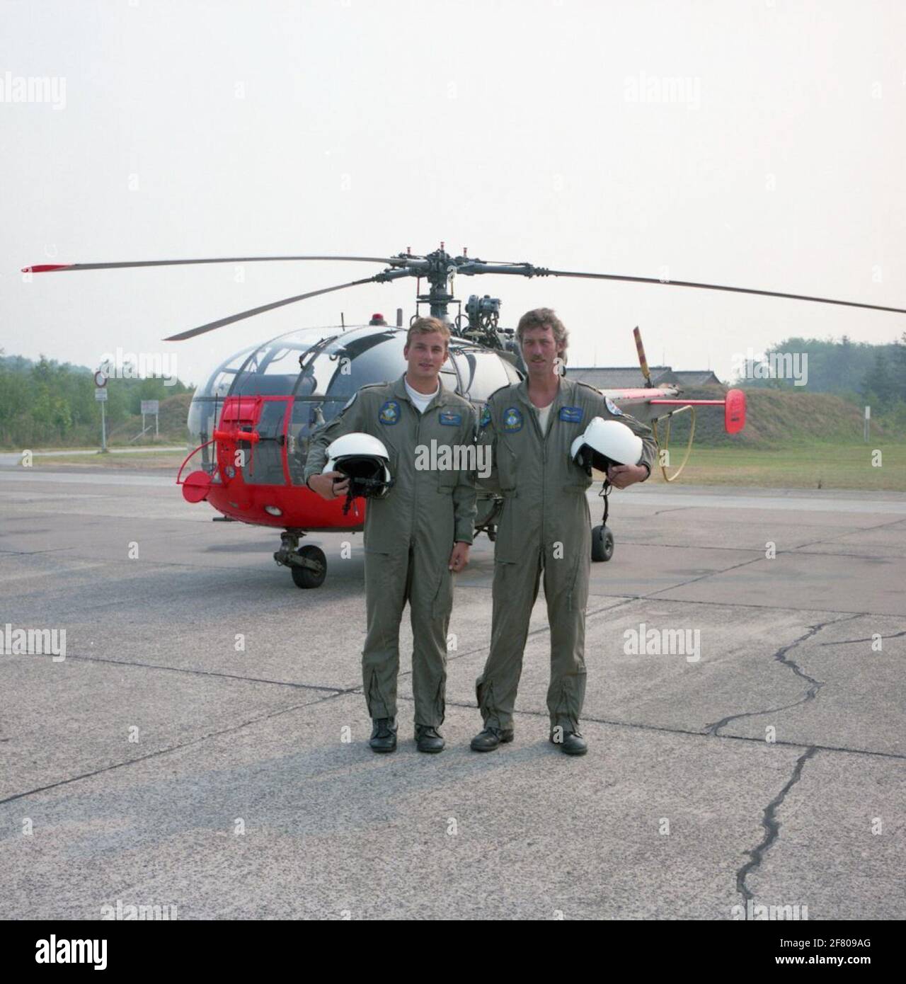 Left Captain H.K. Faber (SAR kite) and Sergeant-Major R.Net.e. Grab for ...